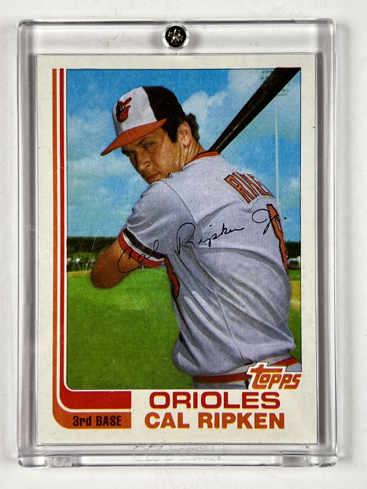 1982 TOPPS TRADED #98T CAL RIPKEN JR #64079 | Auctionninja.com