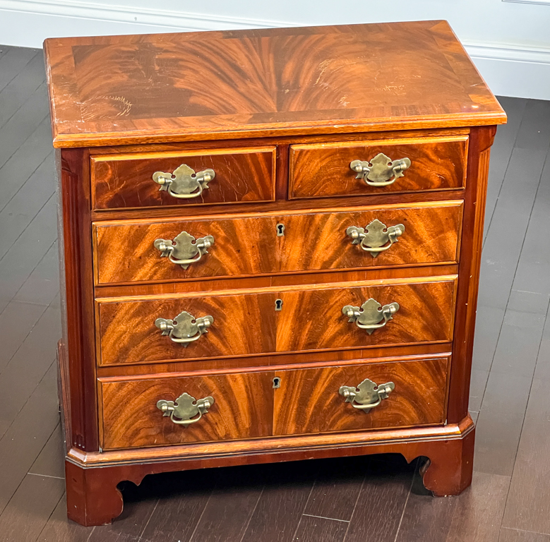UNIQUE (2) DRAWER CHEST W FOLD OUT FILE STORAGE #49216 | Auctionninja.com