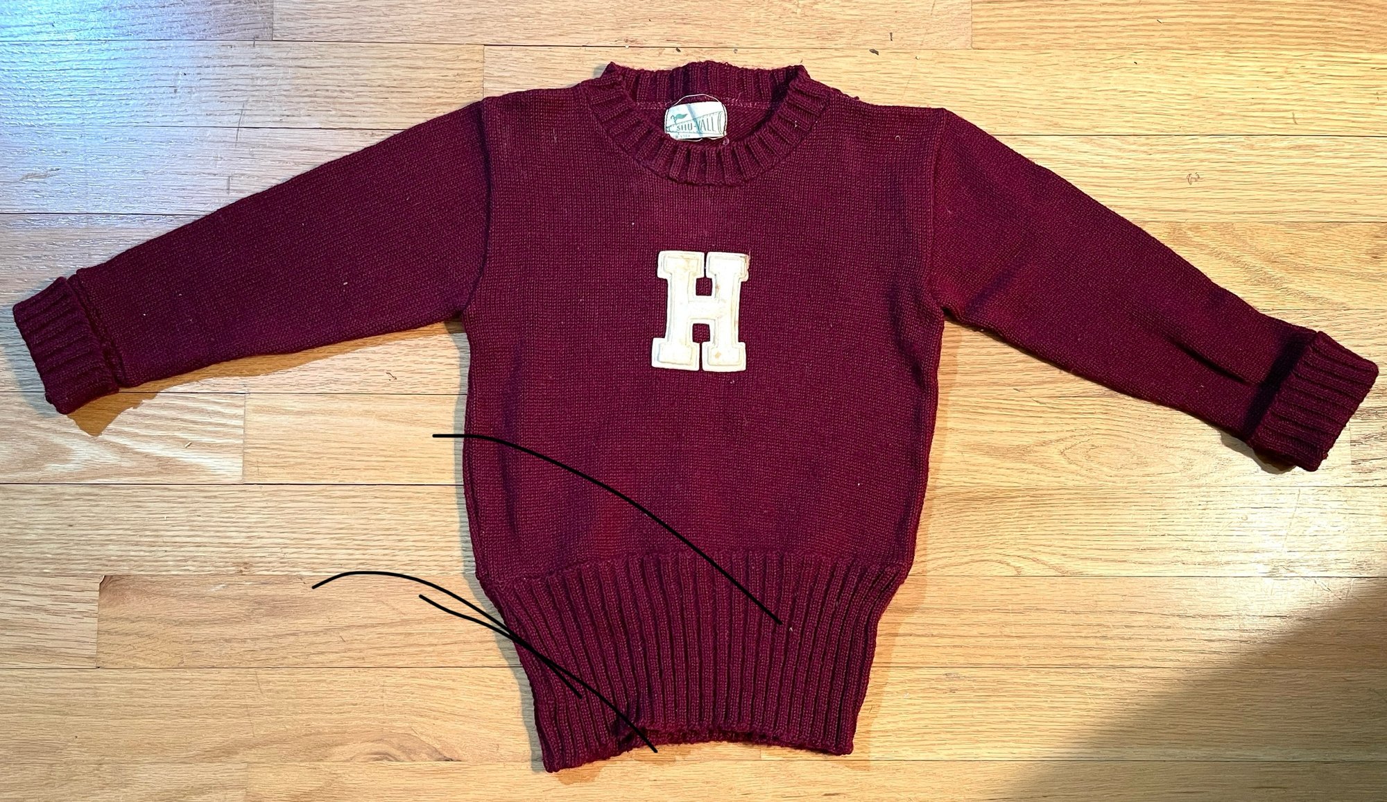 VINTAGE CHILDS WOOL HARVARD SWEATER #44501 | Auctionninja.com