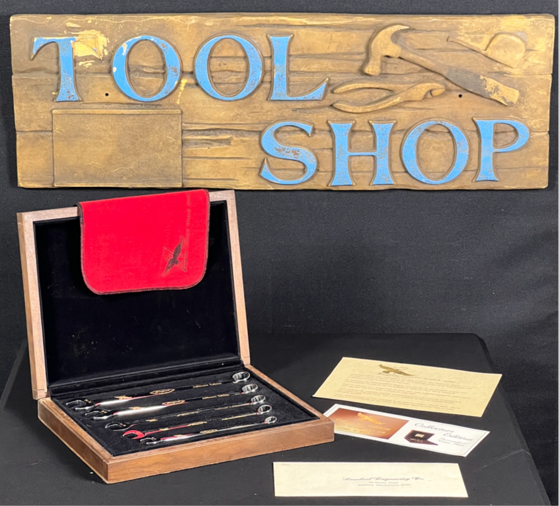 SNAP-ON COLLECTOR SERIES & "TOOL SHOP" SIGN #36962 | Auctionninja.com