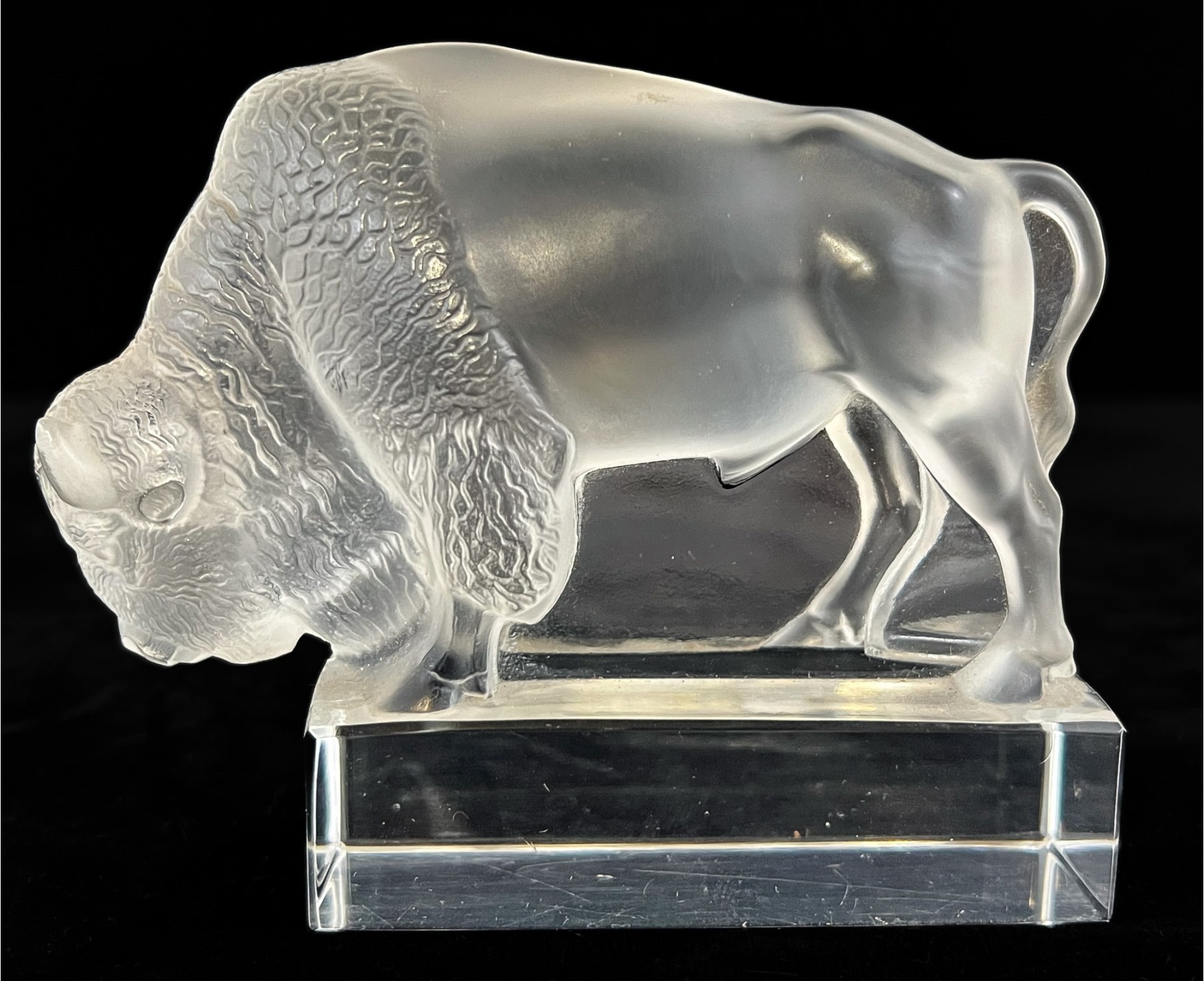 VINTAGE SIGNED LALIQUE FRANCE BUFFALO #40070 | Auctionninja.com