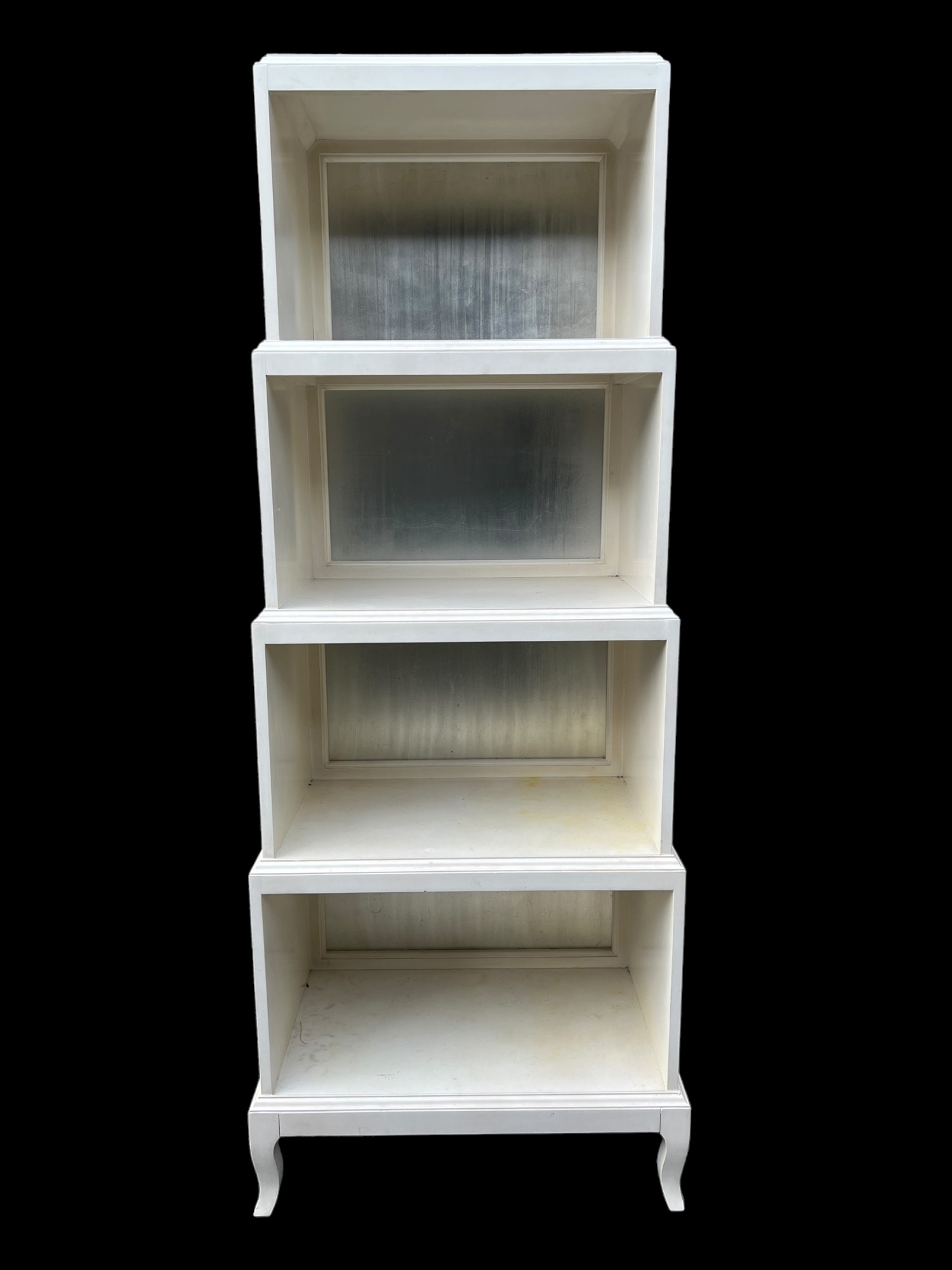 BERNHARDT FURNITURE CO GRADUATED BOOKSHELF #40771 | Auctionninja.com
