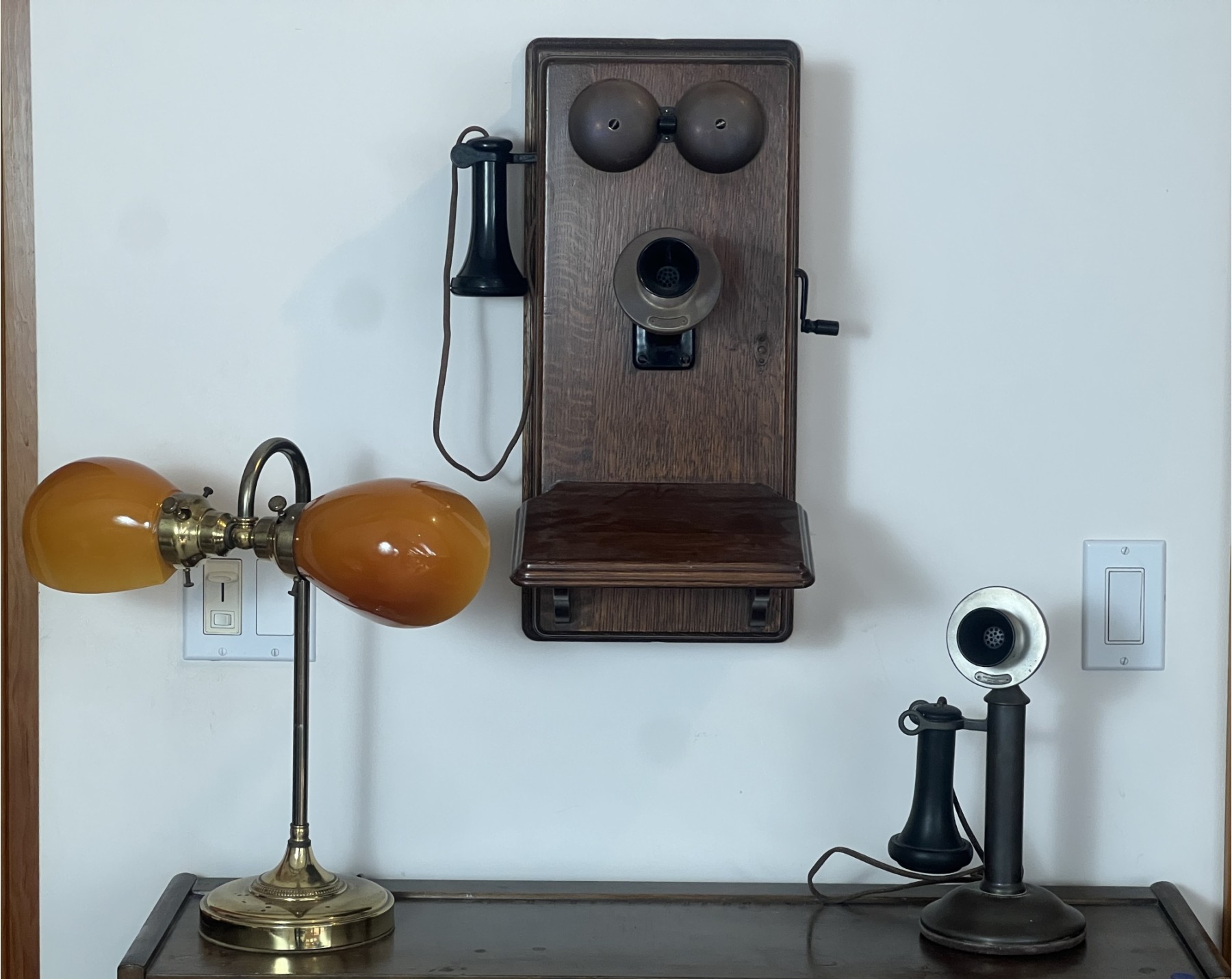 ANTIQUE WESTERN ELECTRIC TELEPHONE #42833 | Auctionninja.com