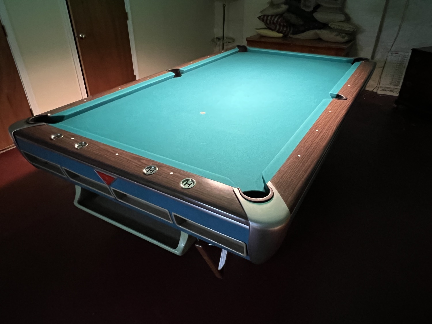 AMF POCKET BILLARDS POOL TABLE #46439 | Auctionninja.com