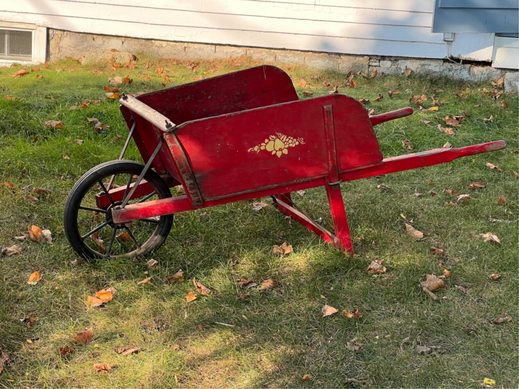 JACKSON MANUFACTURING CO "NO 3" WHEELBARROW #46767 | Auctionninja.com