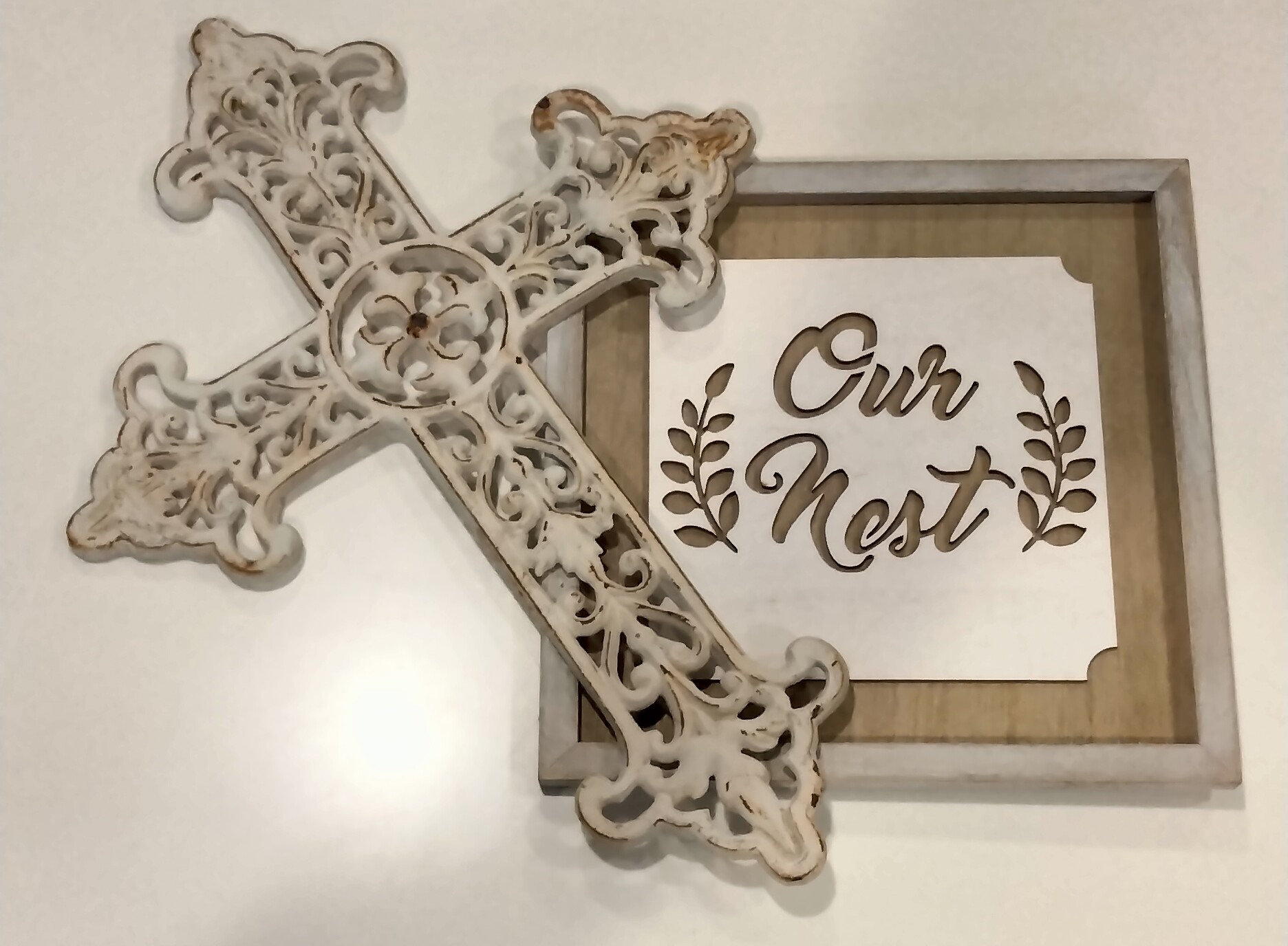 "Our Nest" Plaque And Metal Scroll Cross #1491 | Auctionninja.com