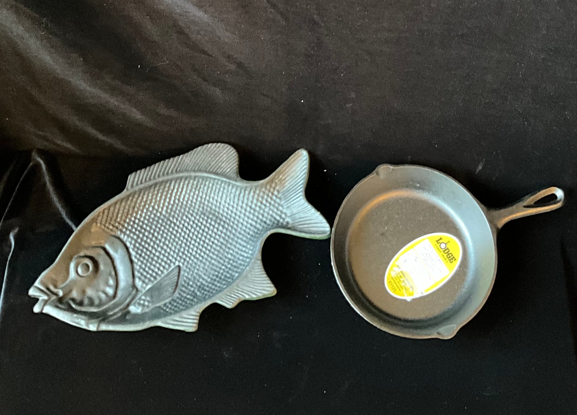 Cast Iron Fish Serving Platter And Cast Iron New Lodge Skillet #1550 ...
