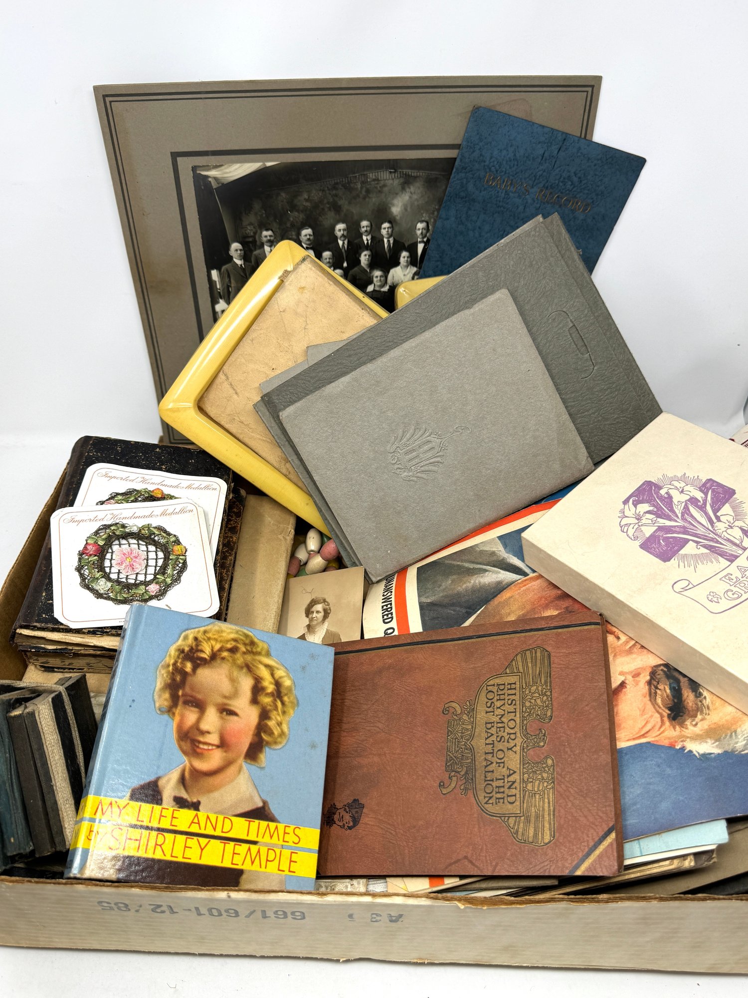 Collection Of Vintage Ephemera And Photographs #5594 | Auctionninja.com