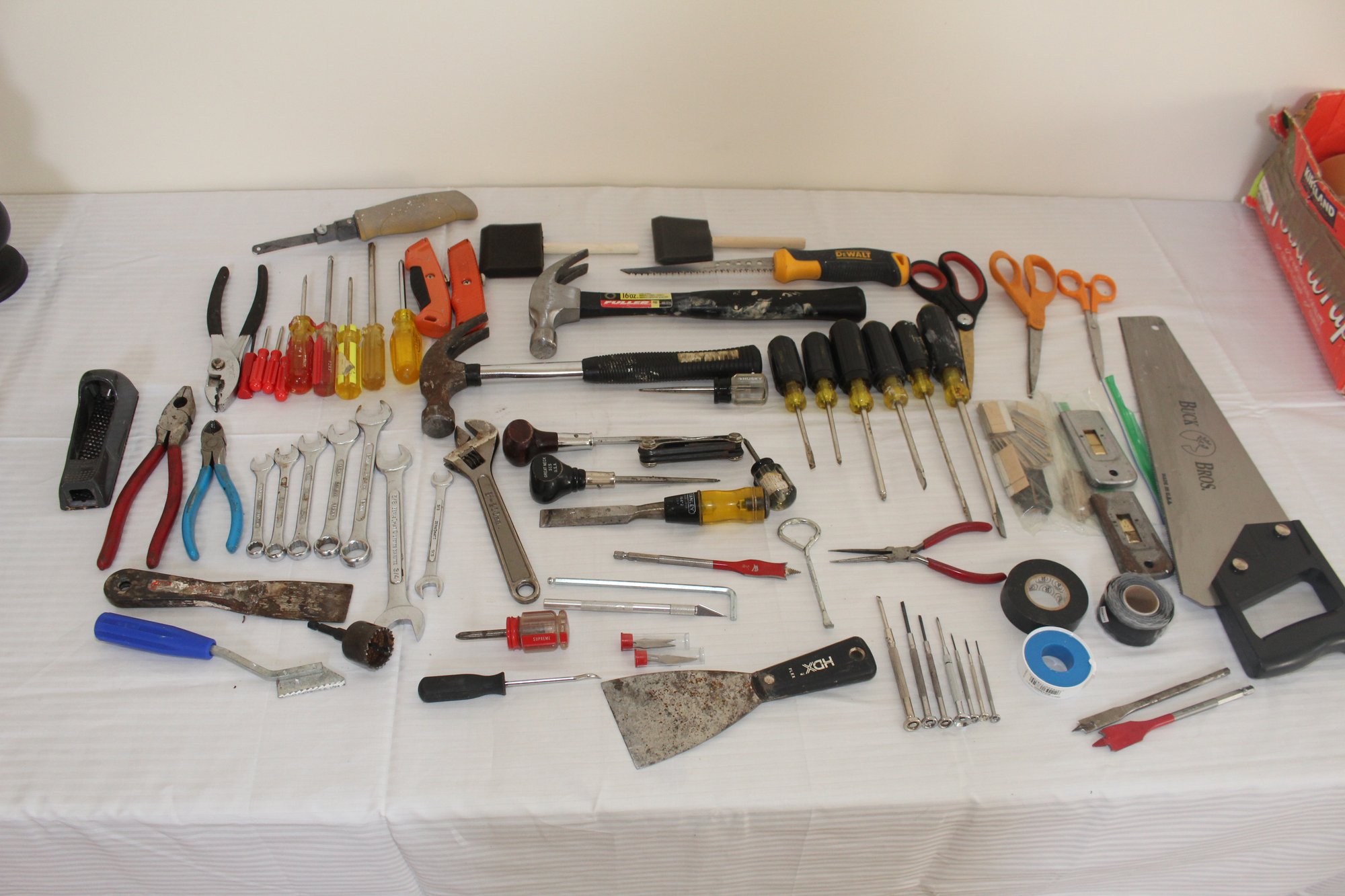 Assorted Hand Tool Lot (G-1) #40642 | Auctionninja.com
