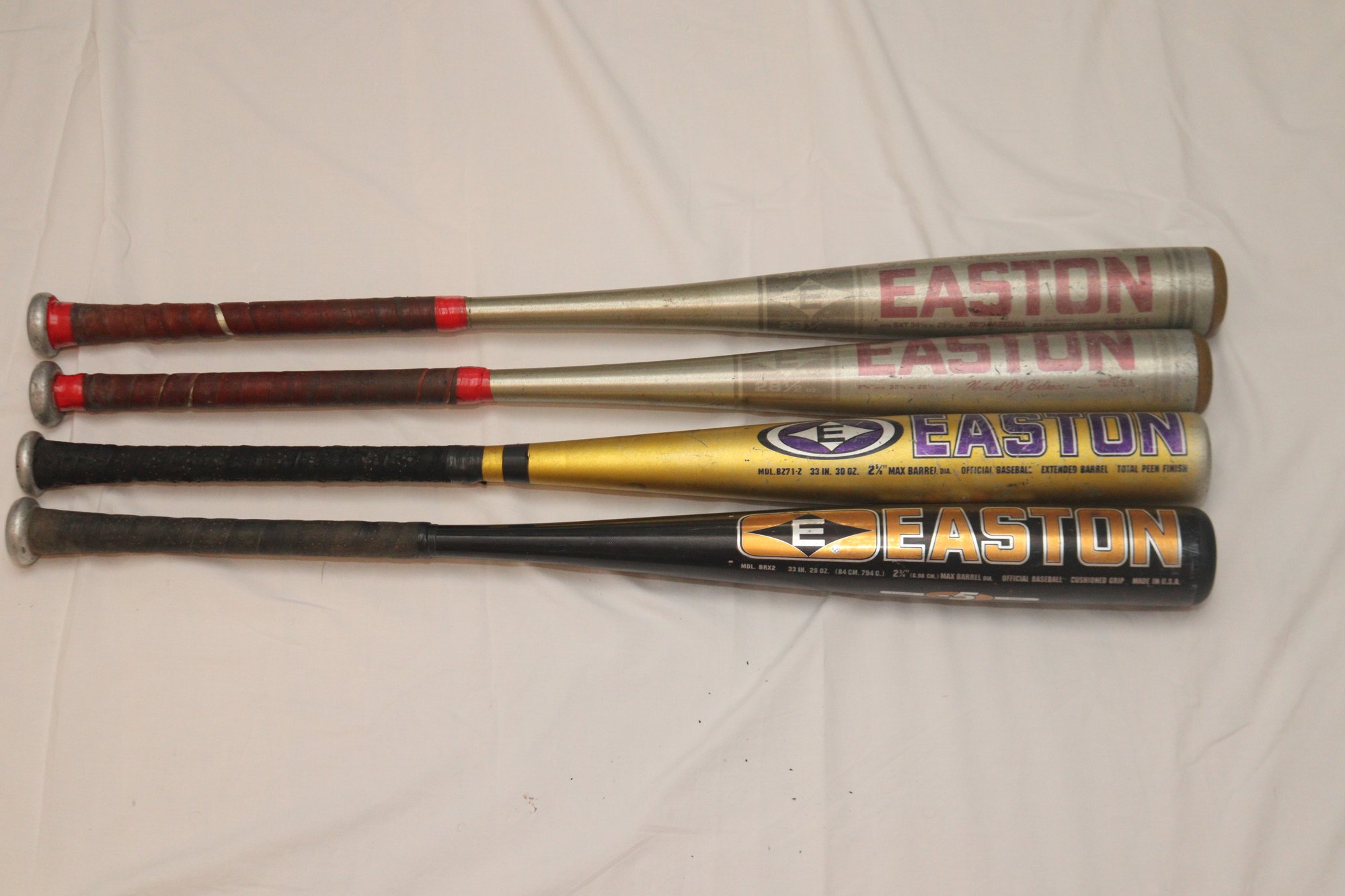 4 Easton Aluminum Baseball Bats (J-33) #38674 | Auctionninja.com
