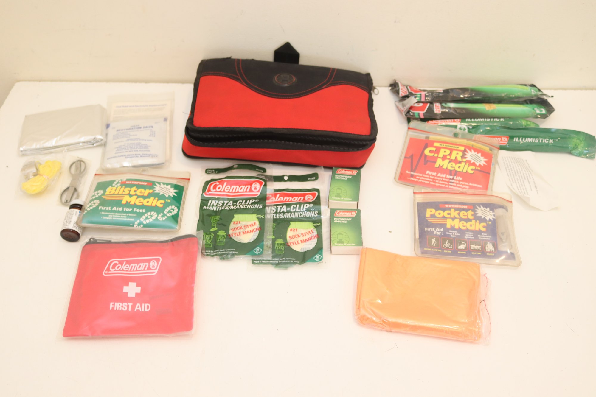 Coleman Camping First Aid Kit With Extras #34721 | Auctionninja.com
