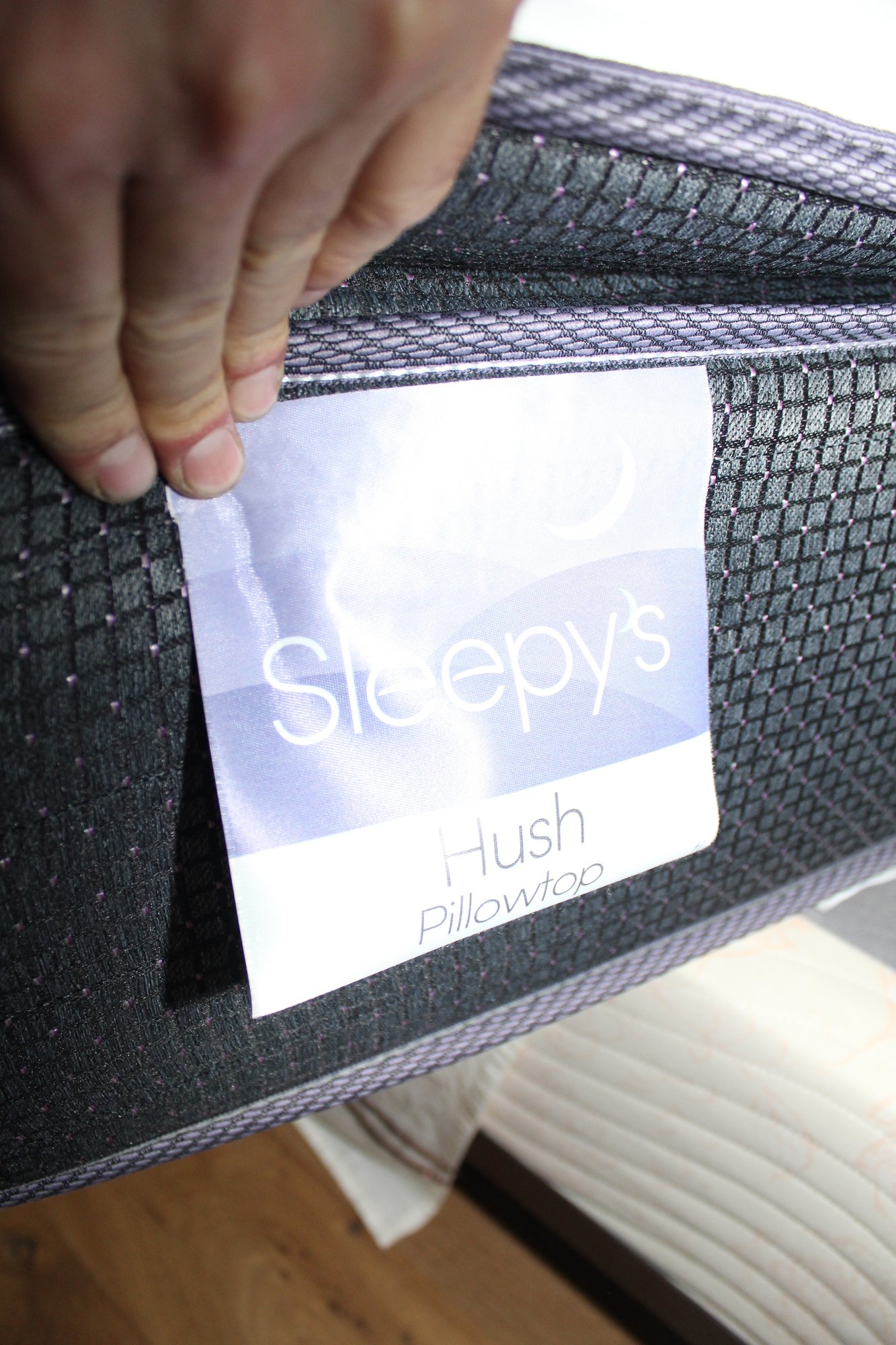 Complete Bed! Sleepy's Push Pillow Top Queen Mattress , Bedding And ...