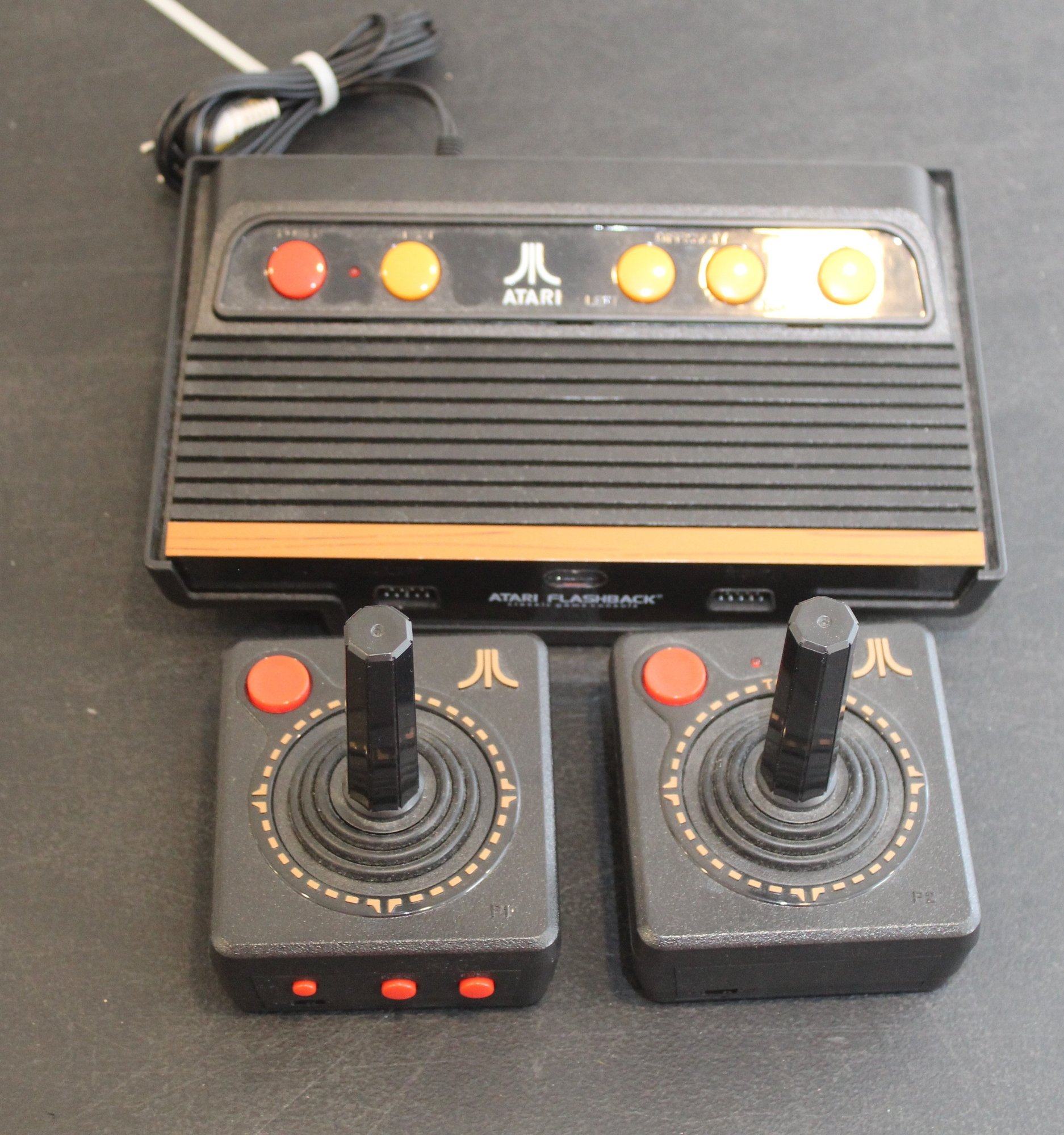 Atari Flashback Classic Game Console. (G-87) #45360 | Auctionninja.com