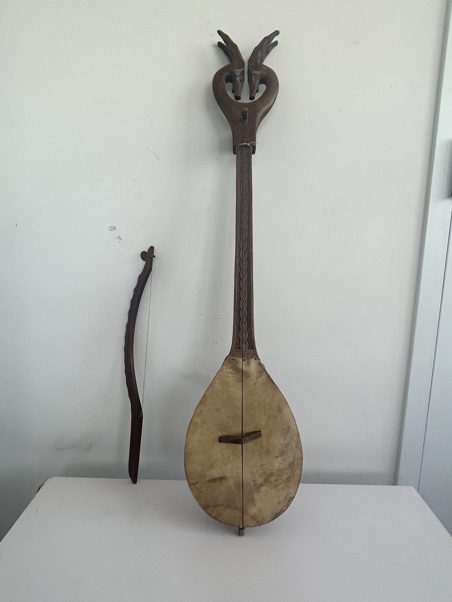 Vintage Hand Carved Animal Head Gusle Fiddle Instrument #1862 ...