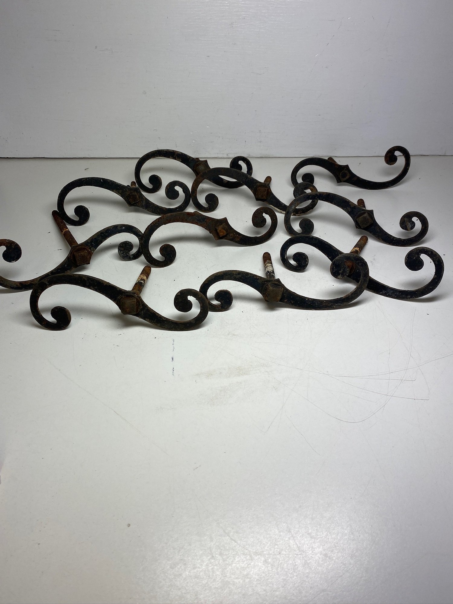 Set Of 10 Antique Cast Iron Shutter Dogs #8162 | Auctionninja.com