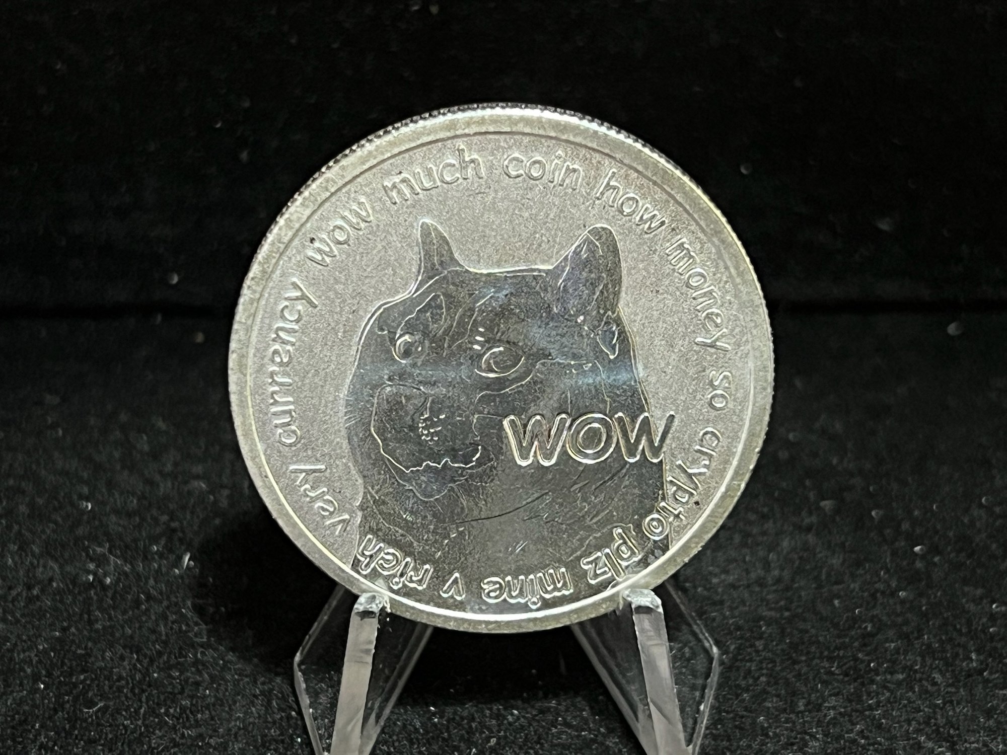 Doge Coin One Troy Ounce .999 Fine Silver Round #18576 | Auctionninja.com