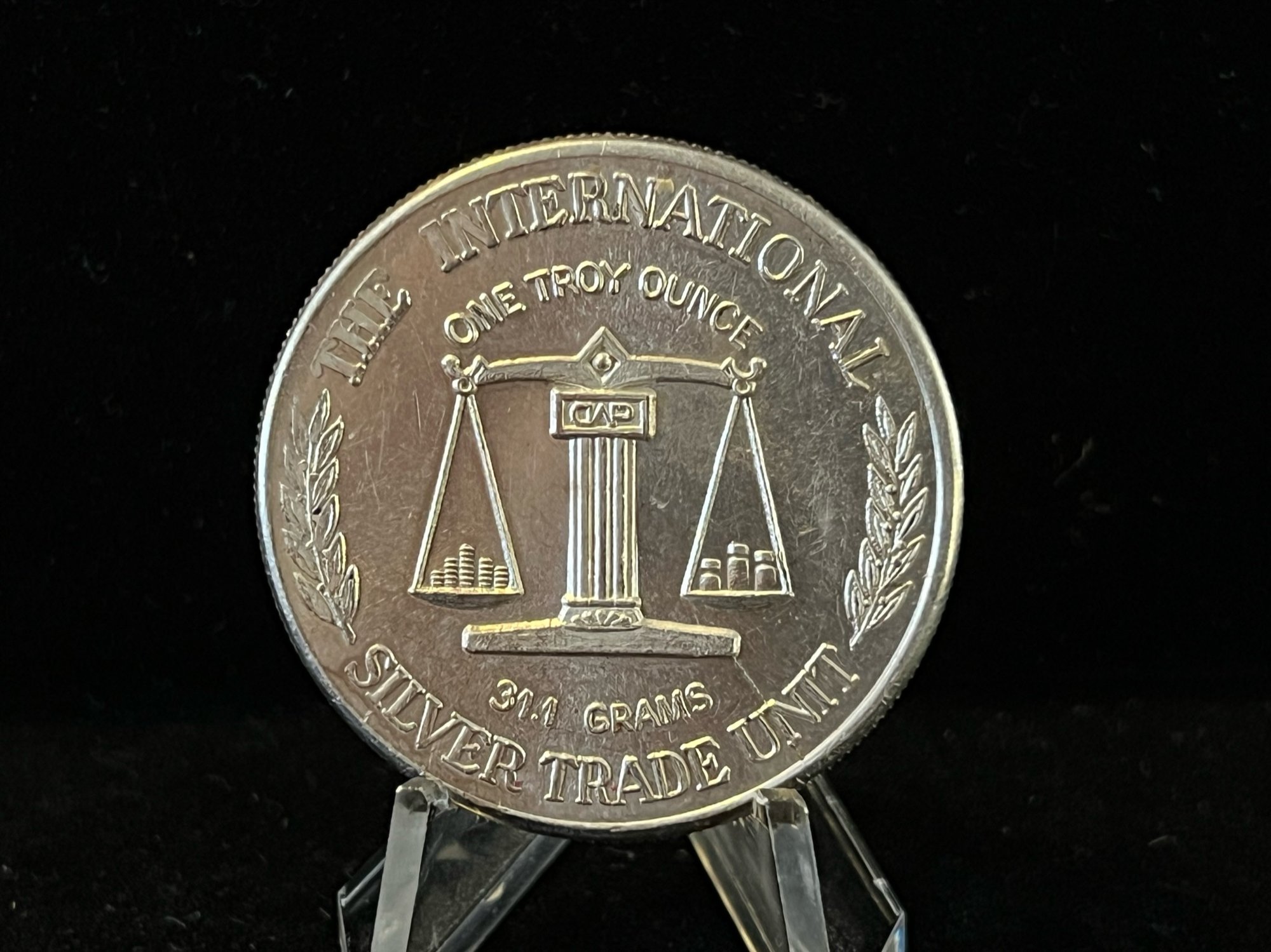 1974 World Trade And Commerce Silver Trade Unit One Troy Ounce .999 ...