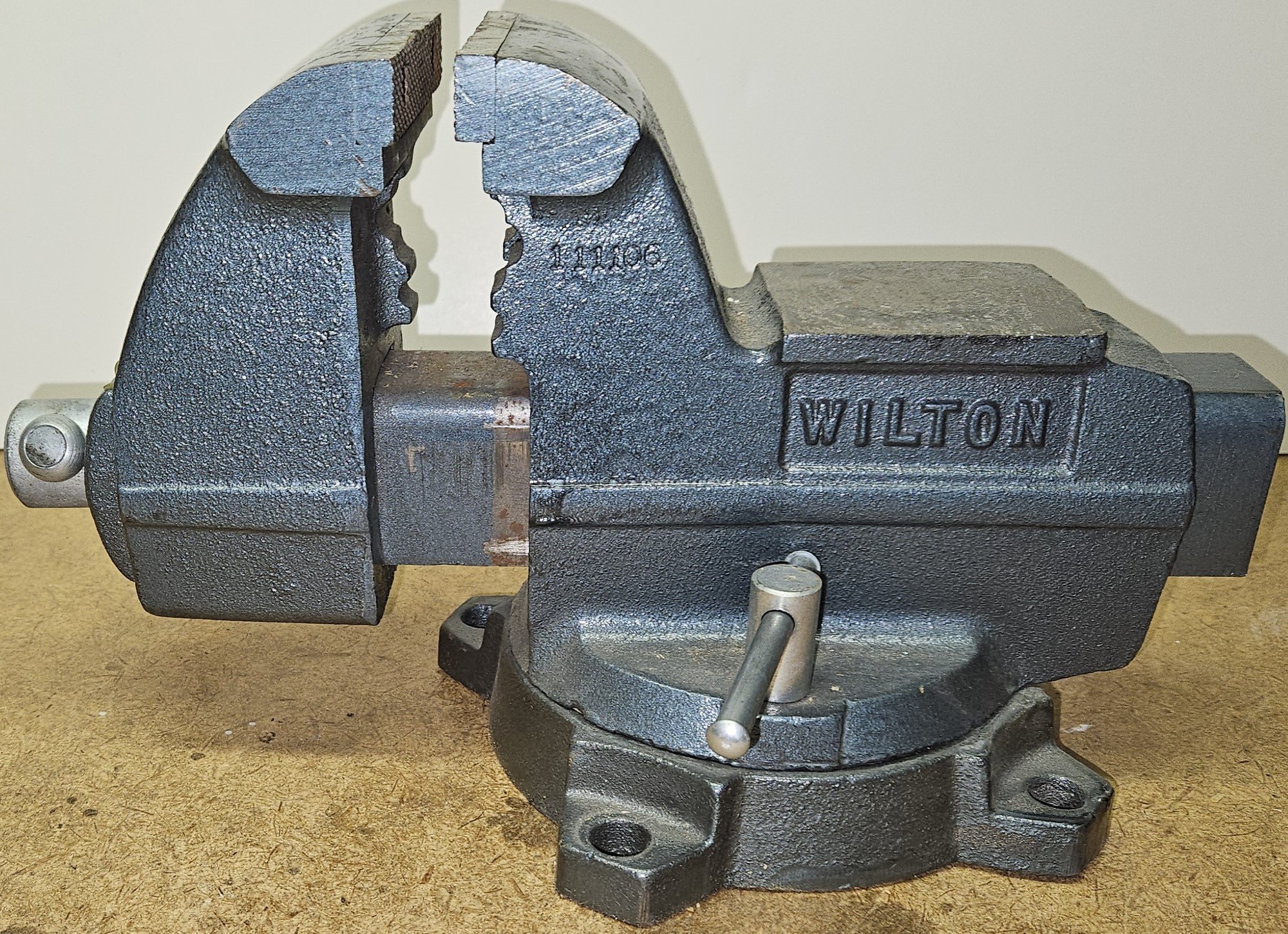 Wilton Vice With Table Mount - (B1) #43537 | Auctionninja.com