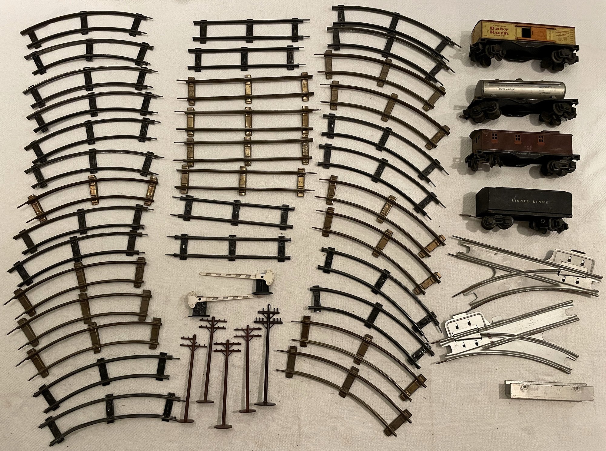 Large Lionel 0 Guage Model Train Set Tracks, 4 Cars, Manual Switches T ...