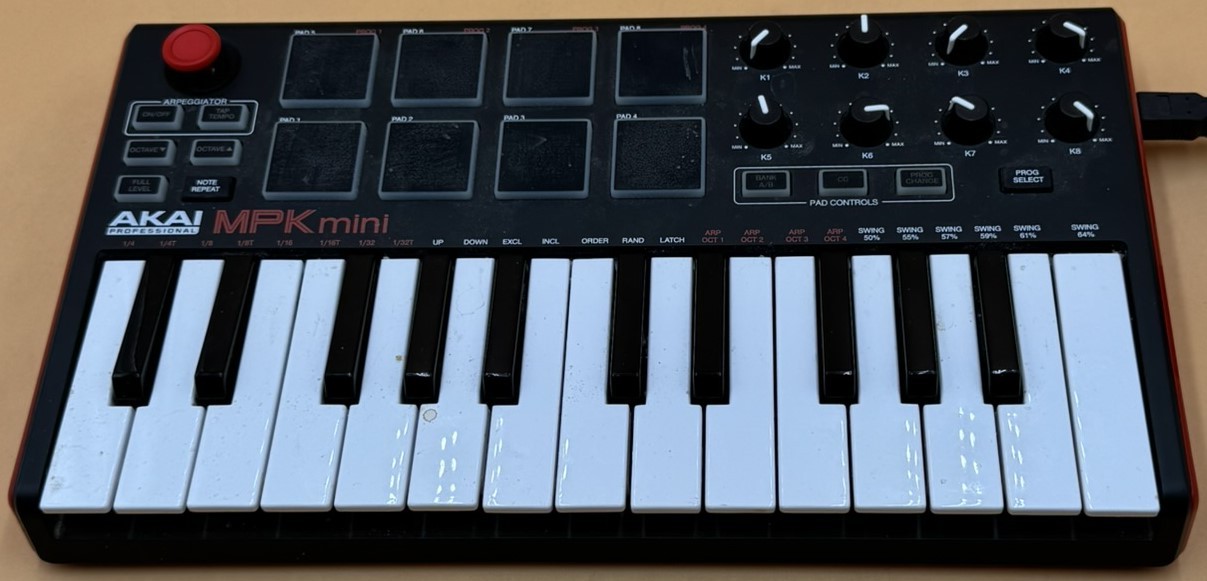 Akai Professional MPK Mini Compact Keyboard Pad & Controller - (B2 ...