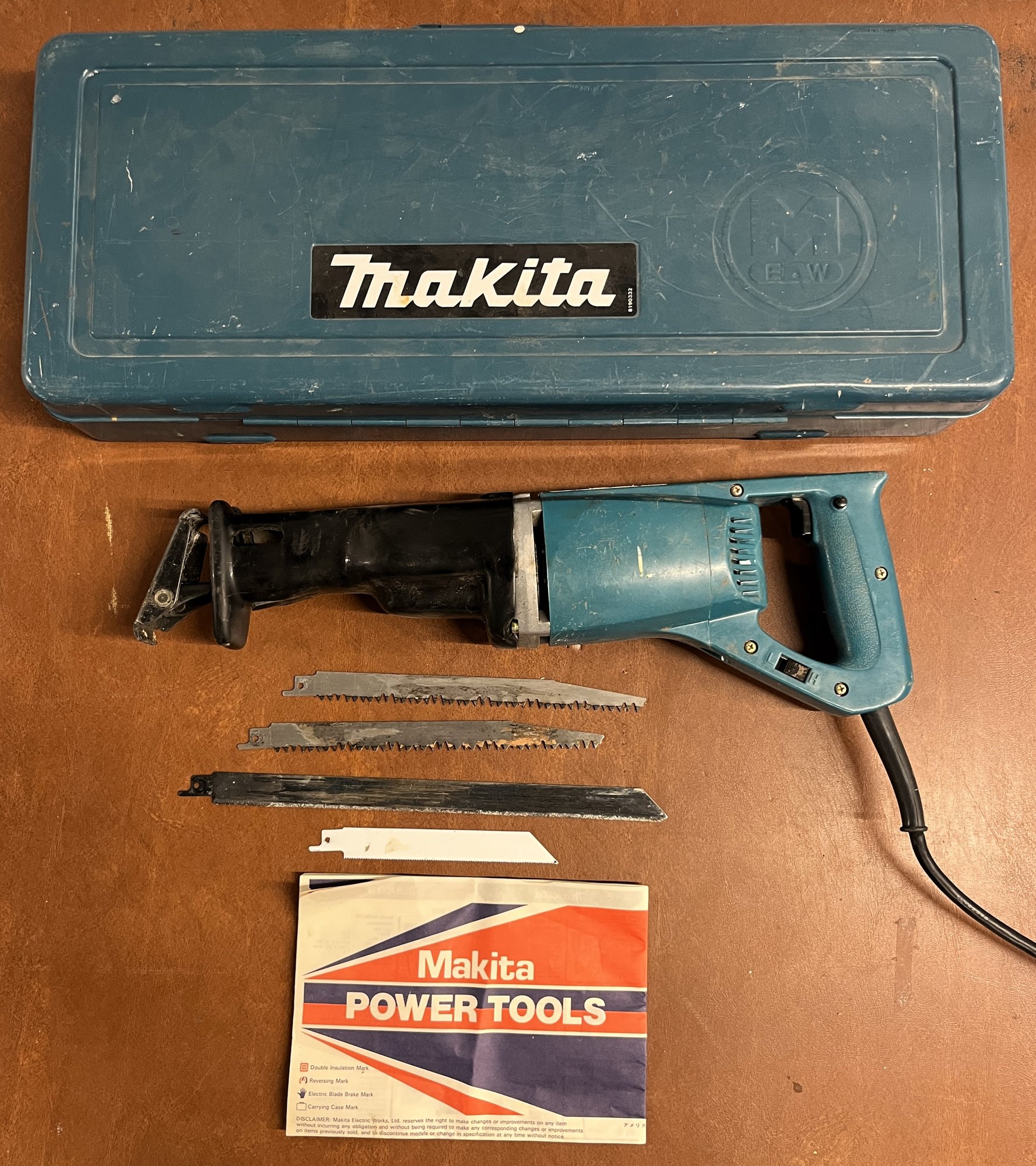 Makita Model JR3000 Recipro Saw In Metal Case #35003 | Auctionninja.com