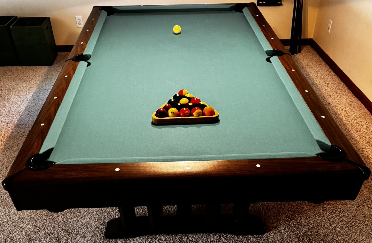 All Tech Industries Leisure Time Pool Table With 10 Pool Sticks/wall ...