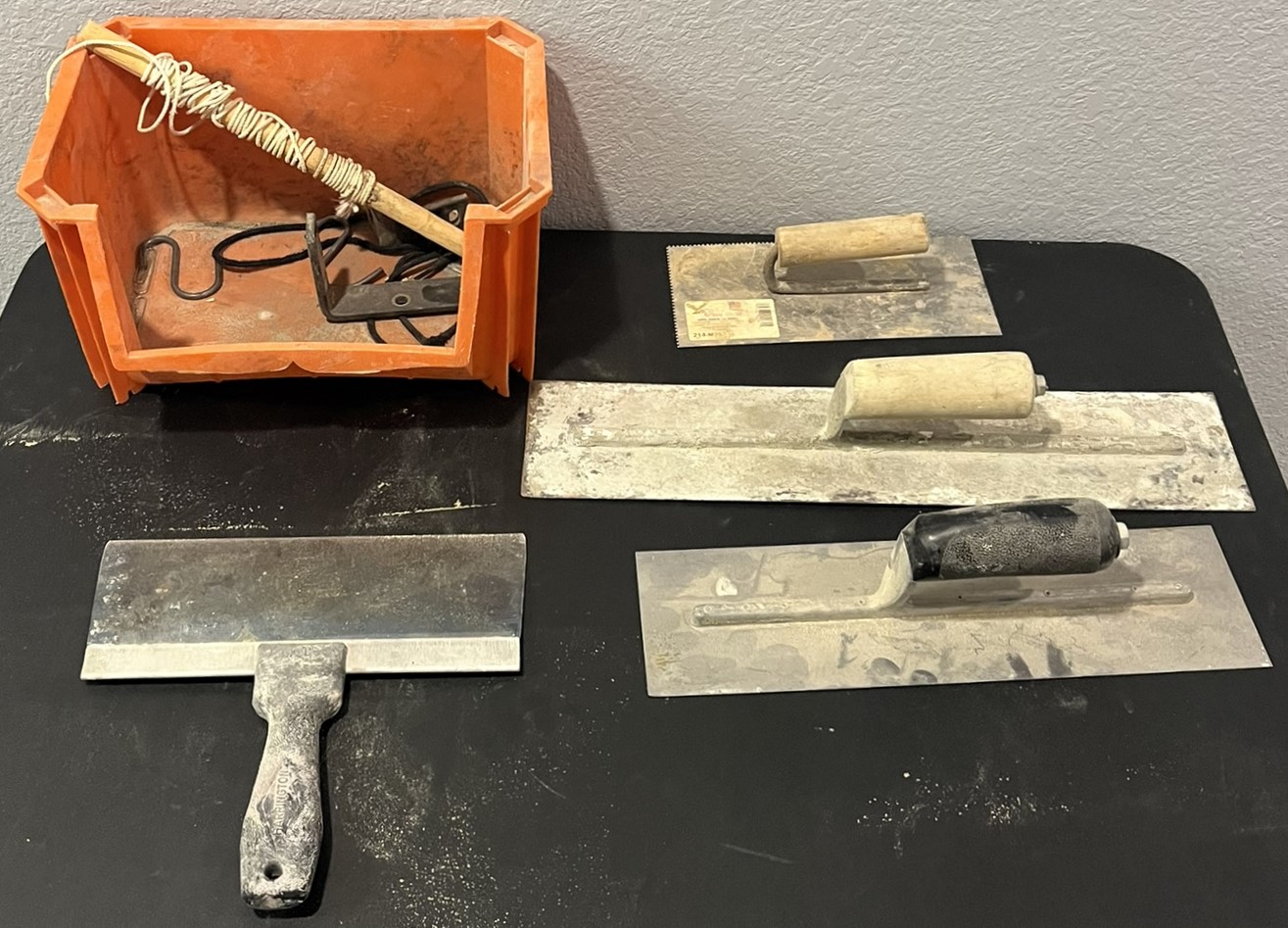 Cement Finish Tools - (BU2) #31136 | Auctionninja.com