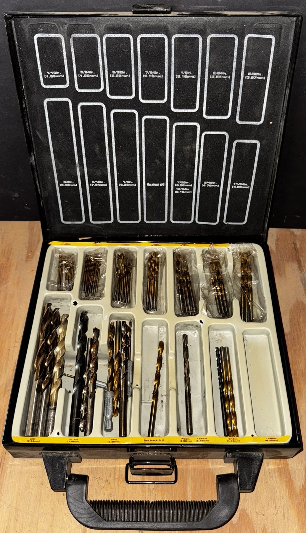 Drill Bits In Metal Case - (G2) #50305 | Auctionninja.com