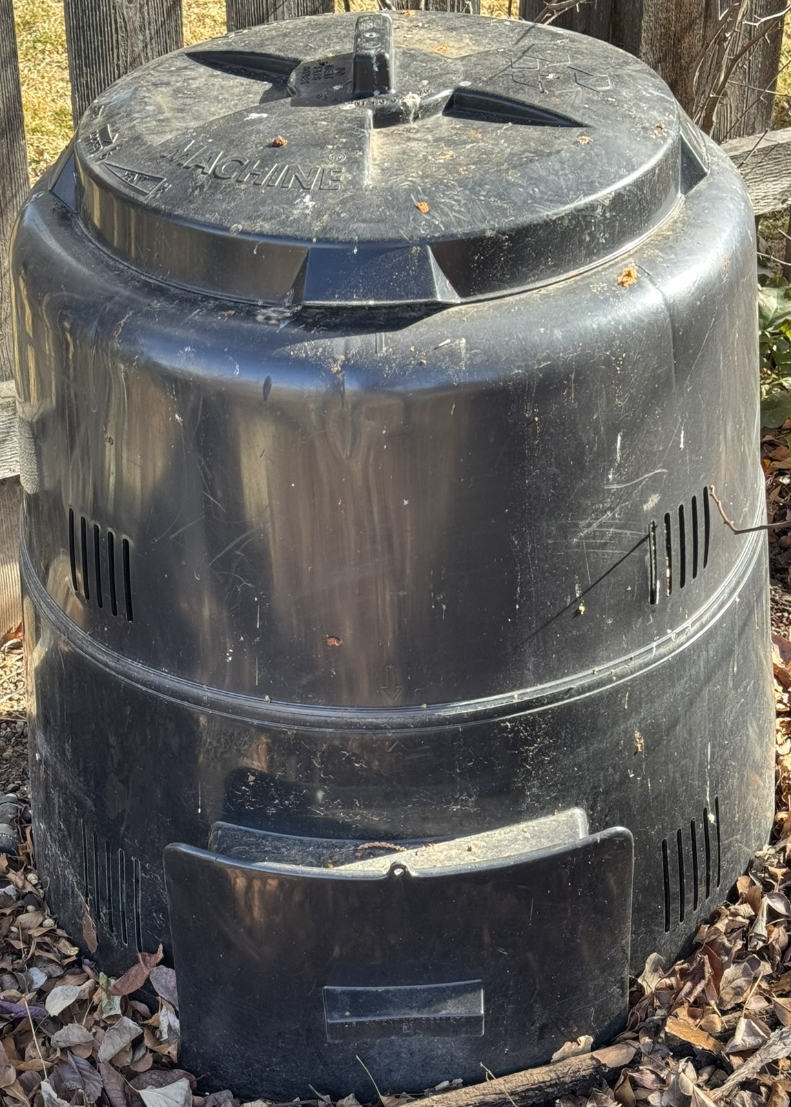Earth Machine Backyard Composter - (BY) #41522 | Auctionninja.com