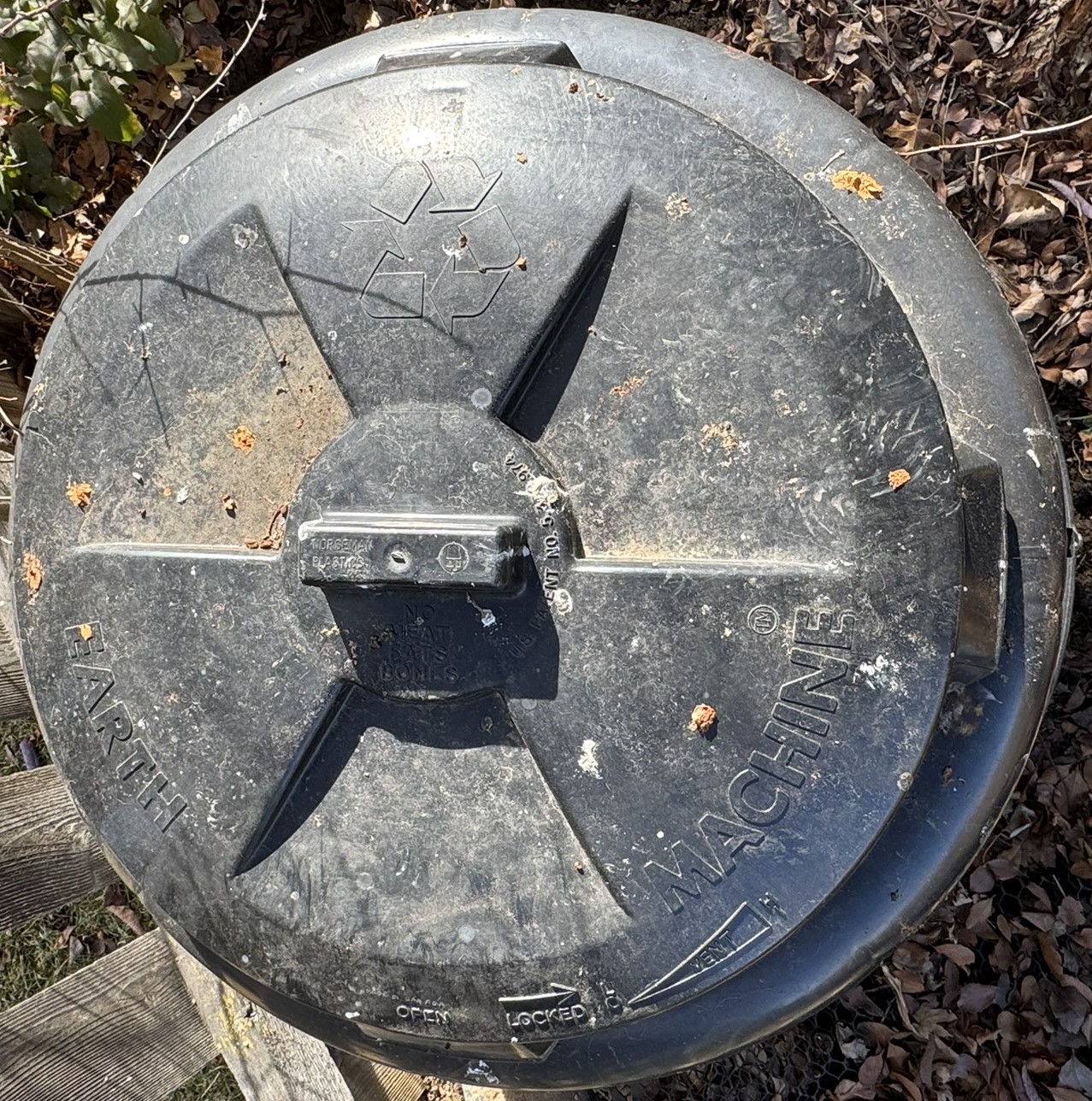 Earth Machine Backyard Composter - (BY) #41522 | Auctionninja.com