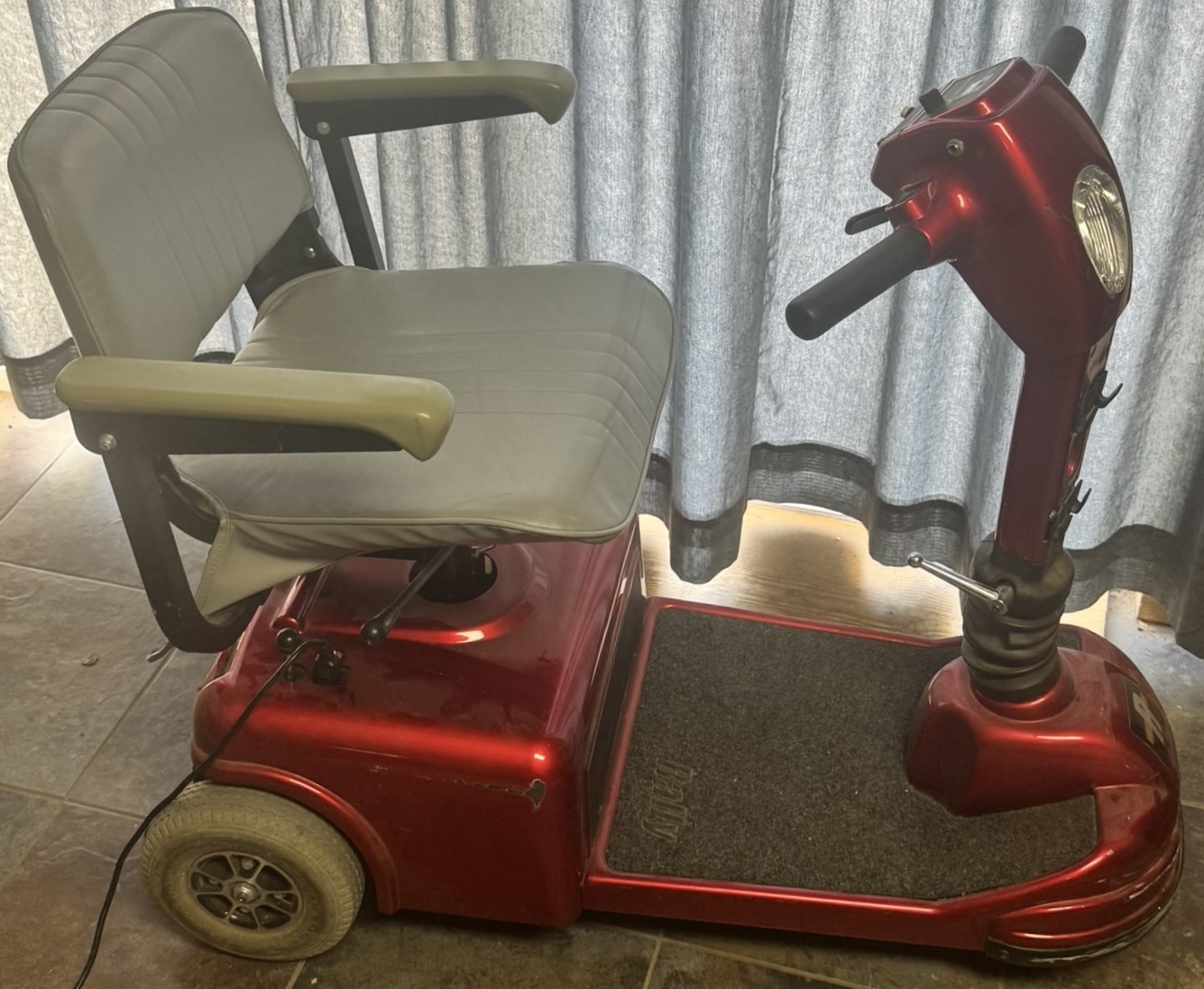 Pride Rally Mobility Scooter - (LR) #50971 | Auctionninja.com