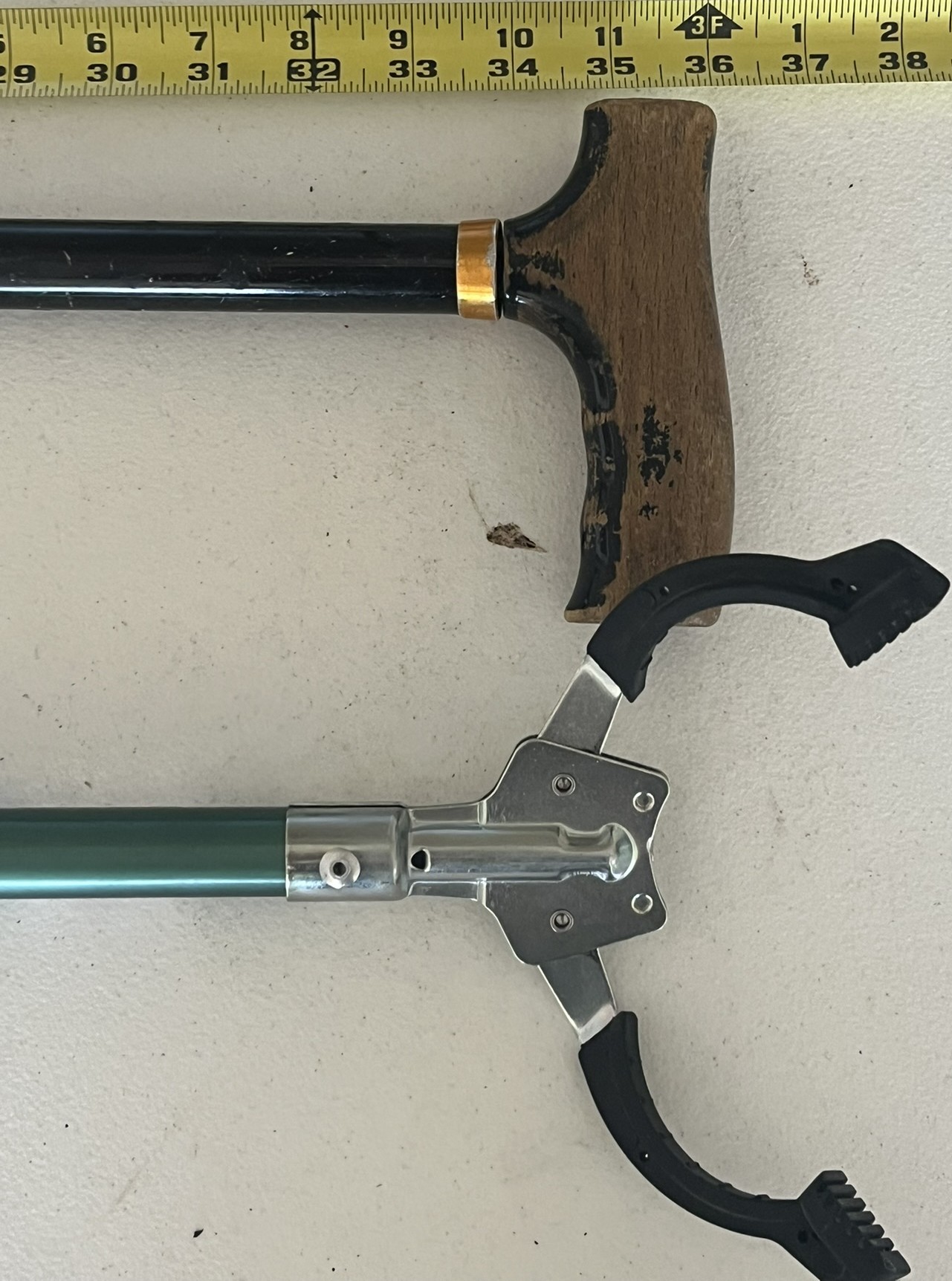 Adjustable Cane And Grabber Extension - (GT1) #50731 | Auctionninja.com