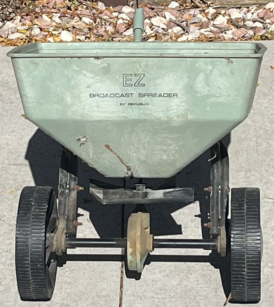 EZ Broadcast Spreader - (OS) #37070 | Auctionninja.com