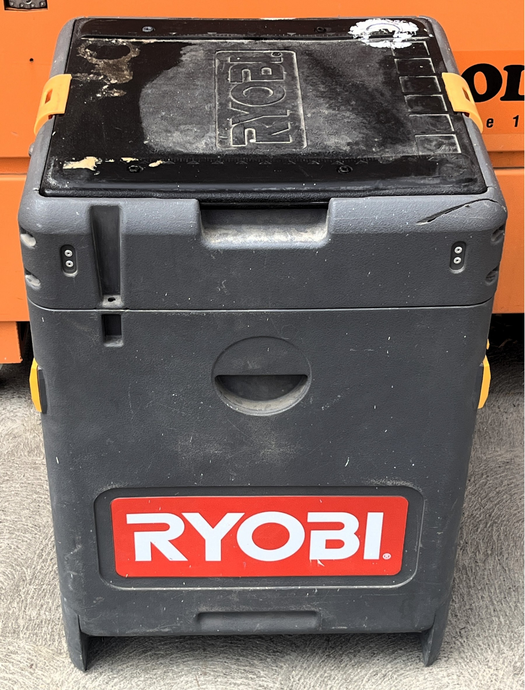 RYOBI Portable Toolbox With 4 Cordless Powertool,2 Batteries & Charger ...