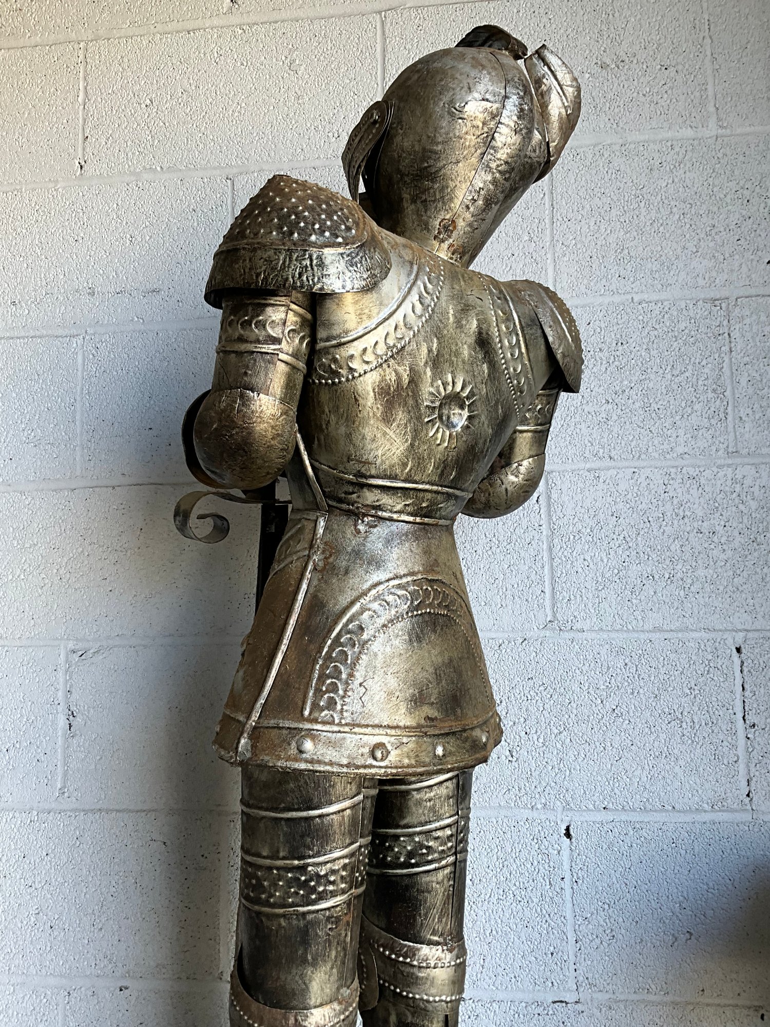 Decorative Knight In Shining Armor #33647 | Auctionninja.com