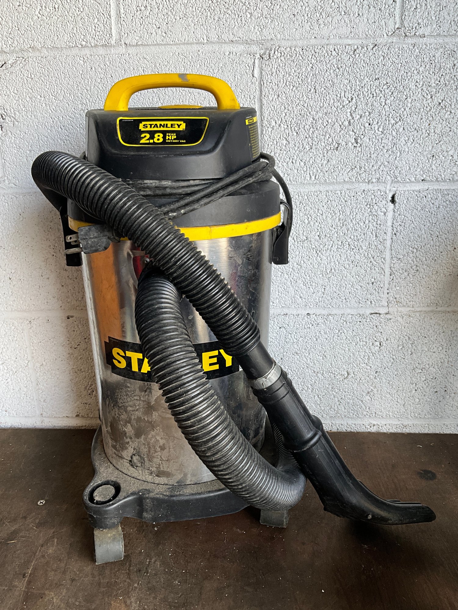 Stanley Wet/dry Vac - Model No. SL18129 #37139 | Auctionninja.com
