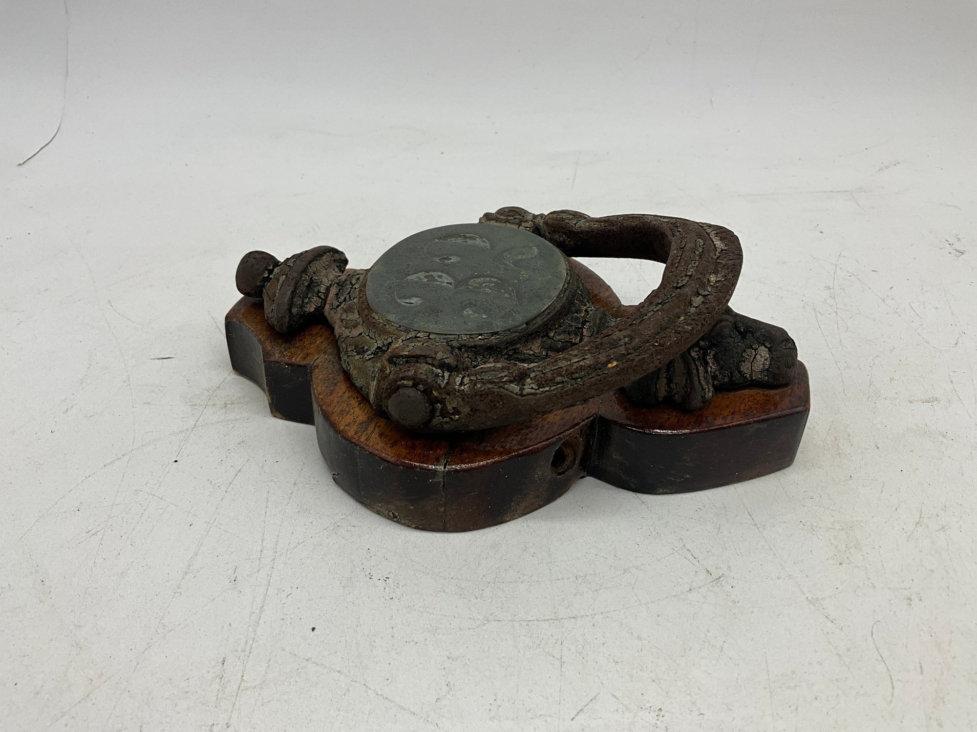 Antique Primitive Cast Iron Door Knocker #37588 | Auctionninja.com