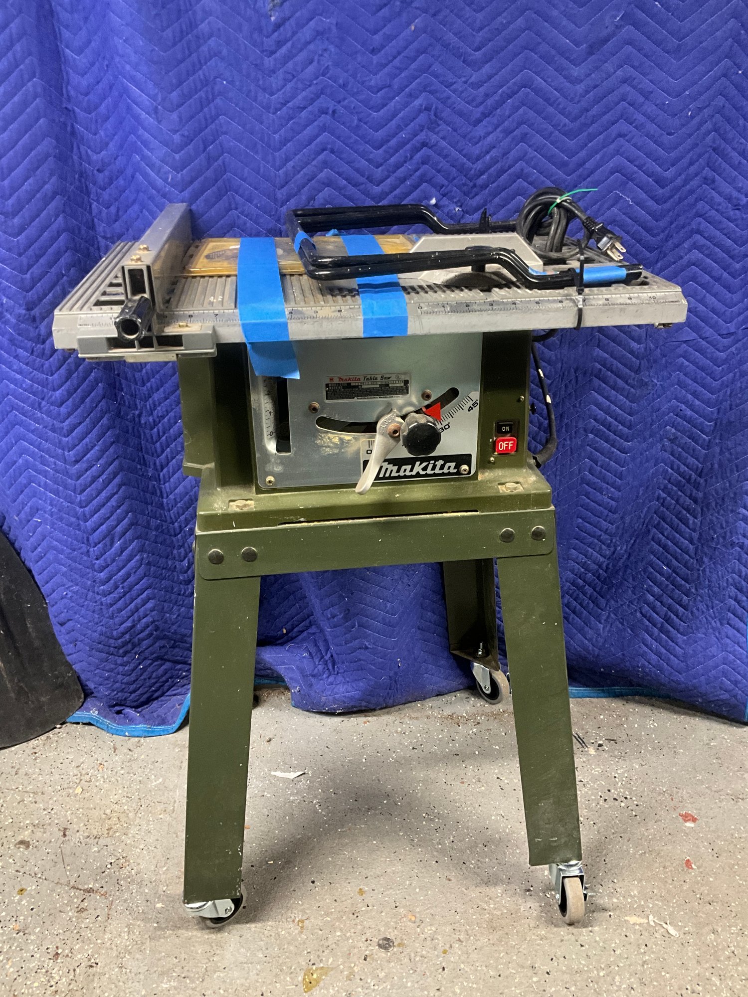 Makita Table Saw - Model No. 2708 #31977 | Auctionninja.com