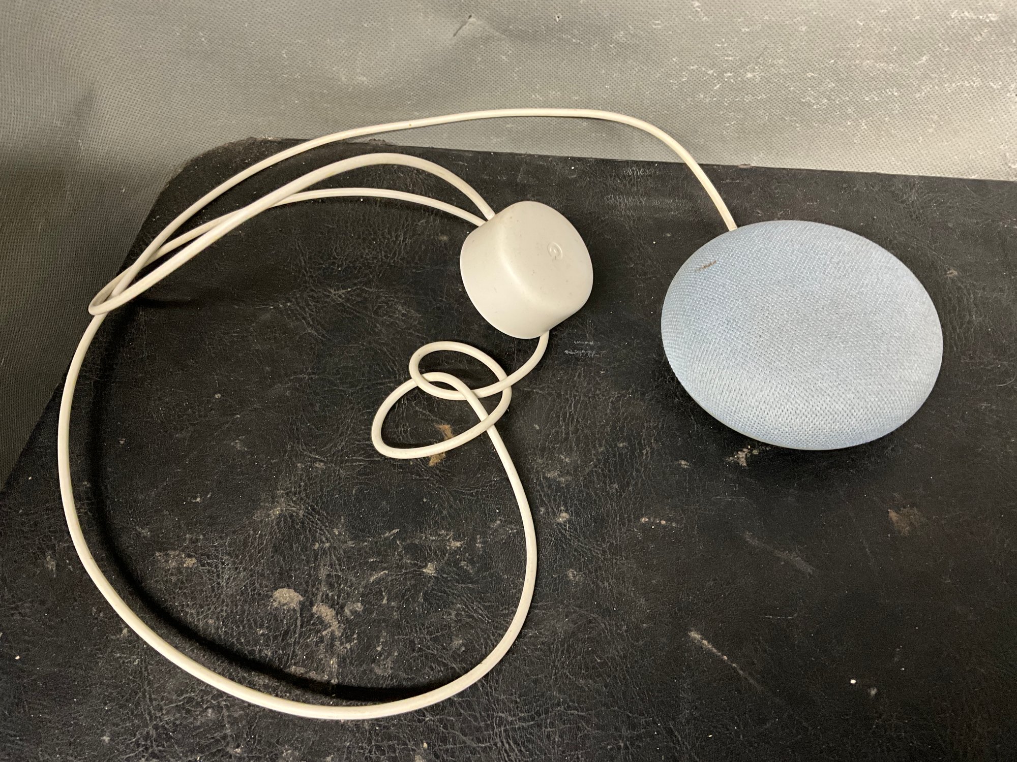 Google Nest Wifi - Model No. H2C #32487 | Auctionninja.com