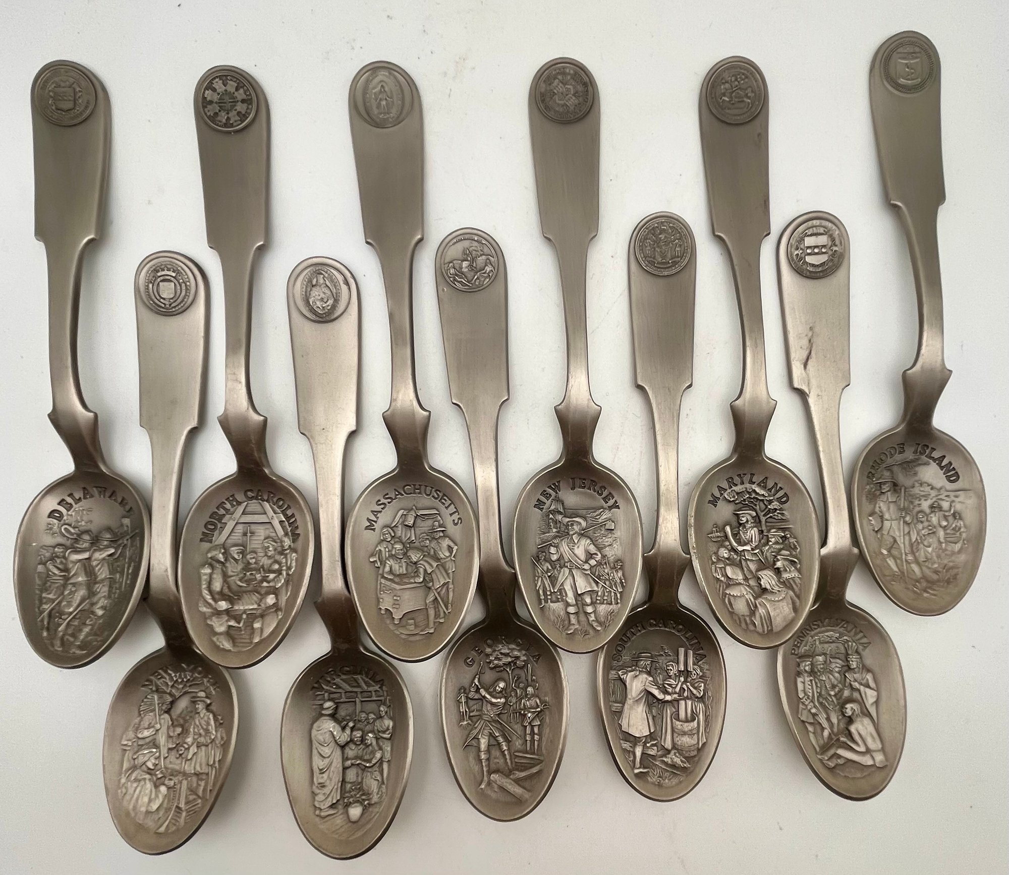 Vintage State Spoons From 1975 Franklin Mint #7925 | Auctionninja.com