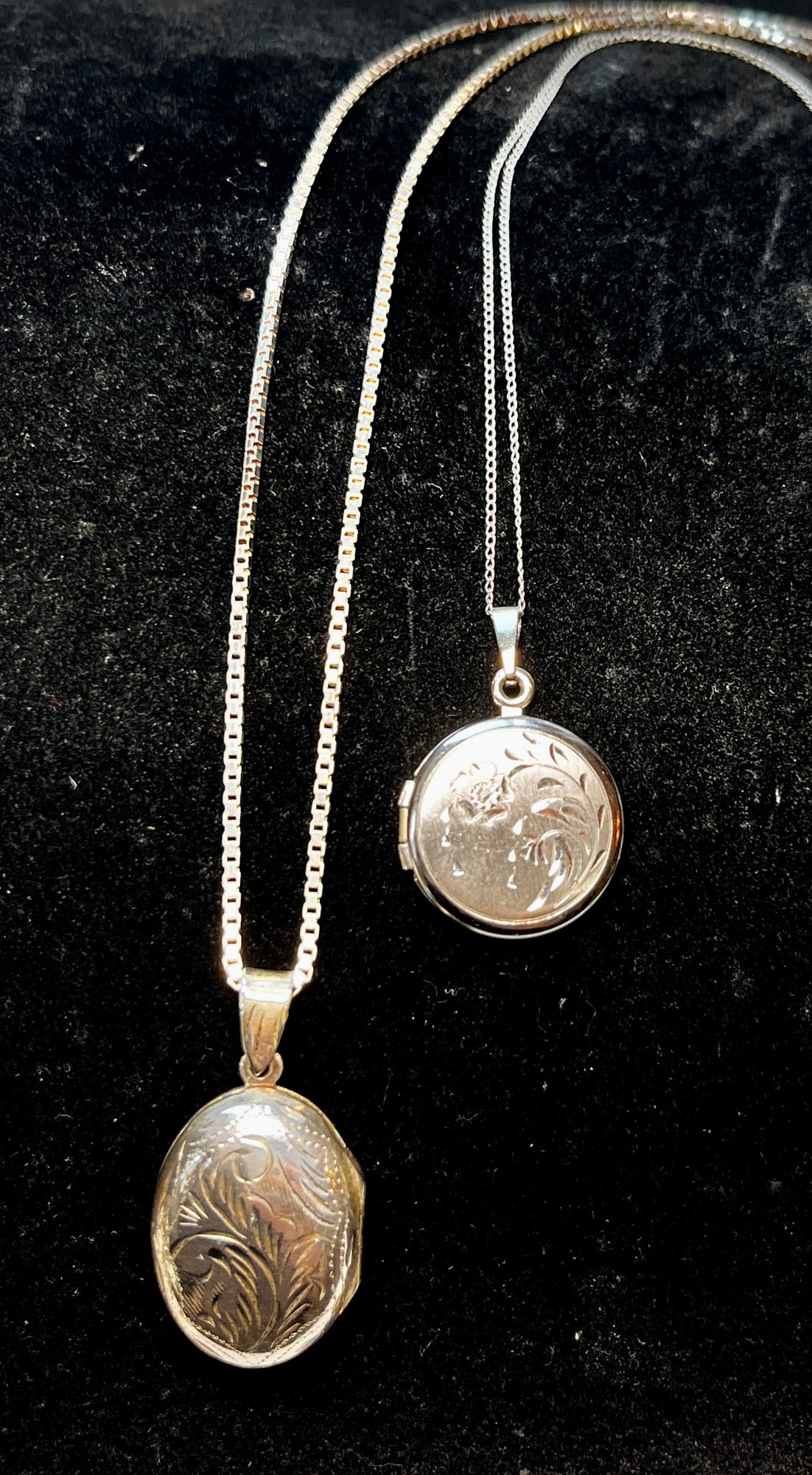 Sterling Silver Vintage Lockets #3939 | Auctionninja.com