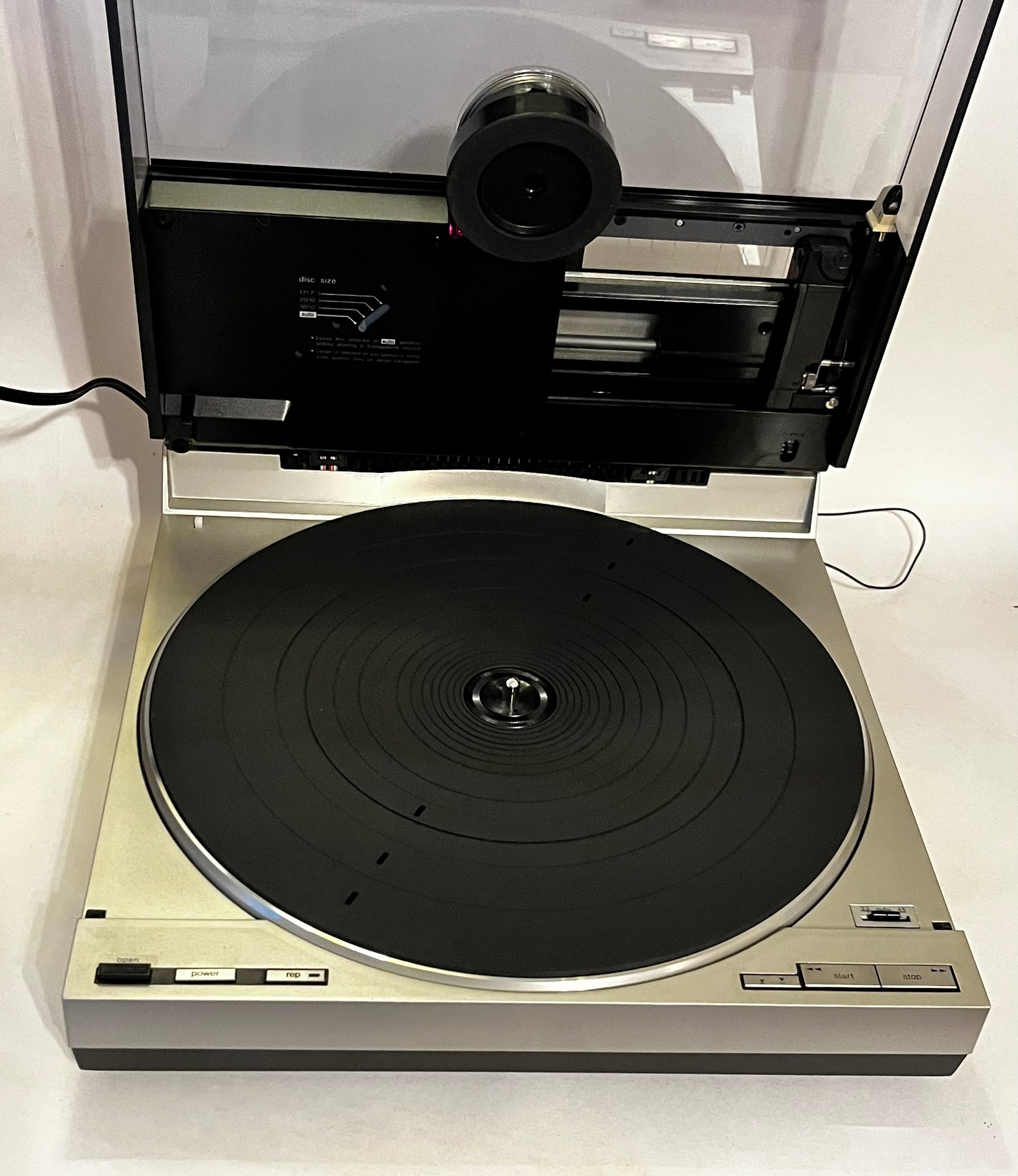 Technics SL-7 Turn Table #10232 | Auctionninja.com