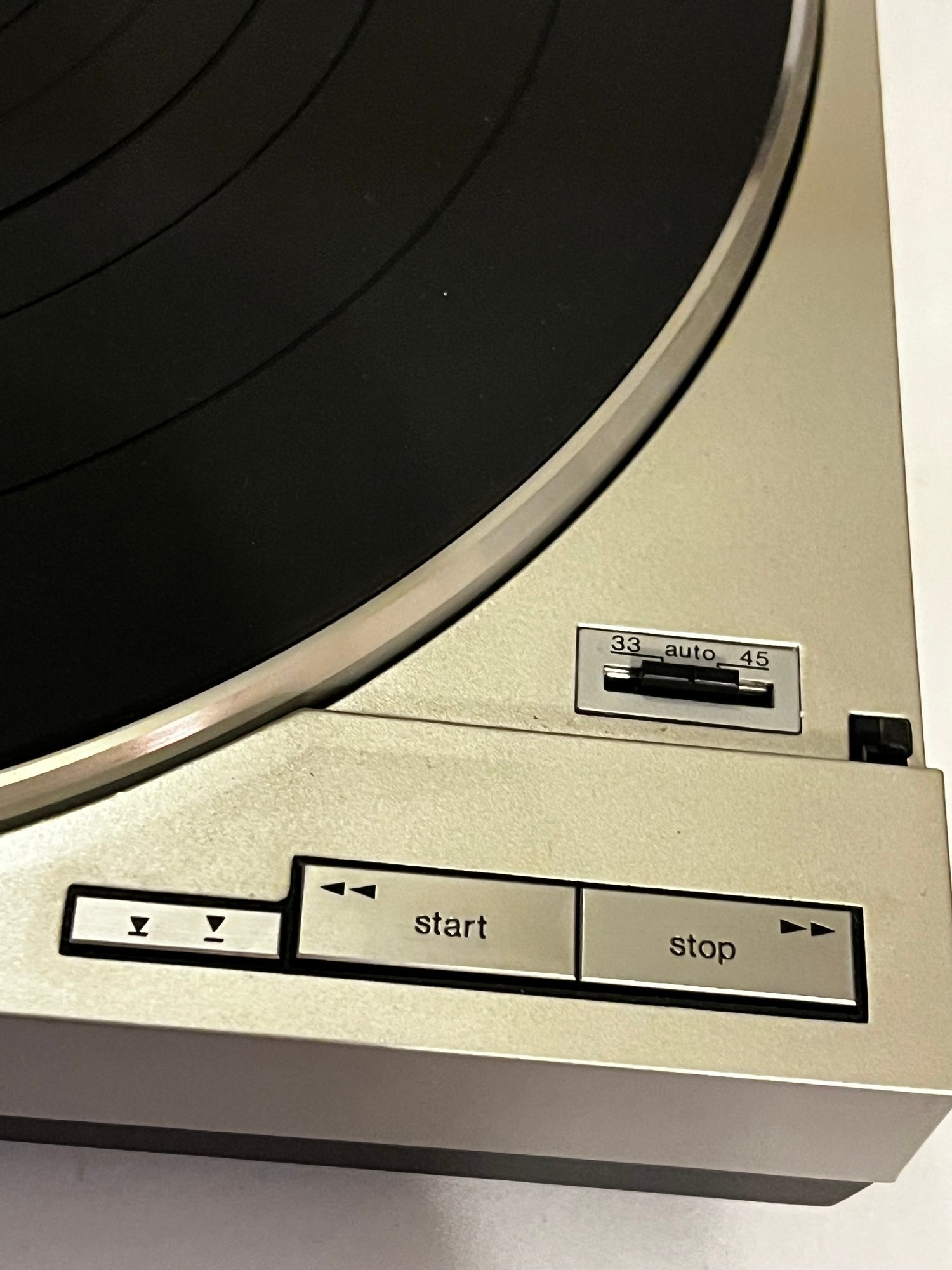 Technics SL-7 Turn Table #10232 | Auctionninja.com