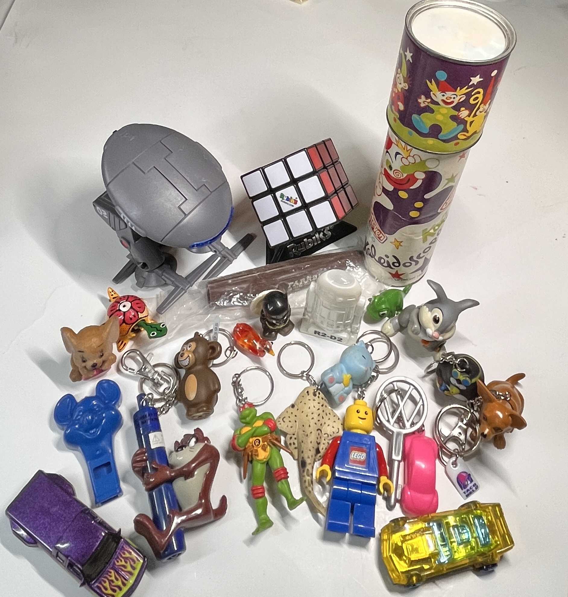 Fun Key Fob And Toy Lot #4066 | Auctionninja.com