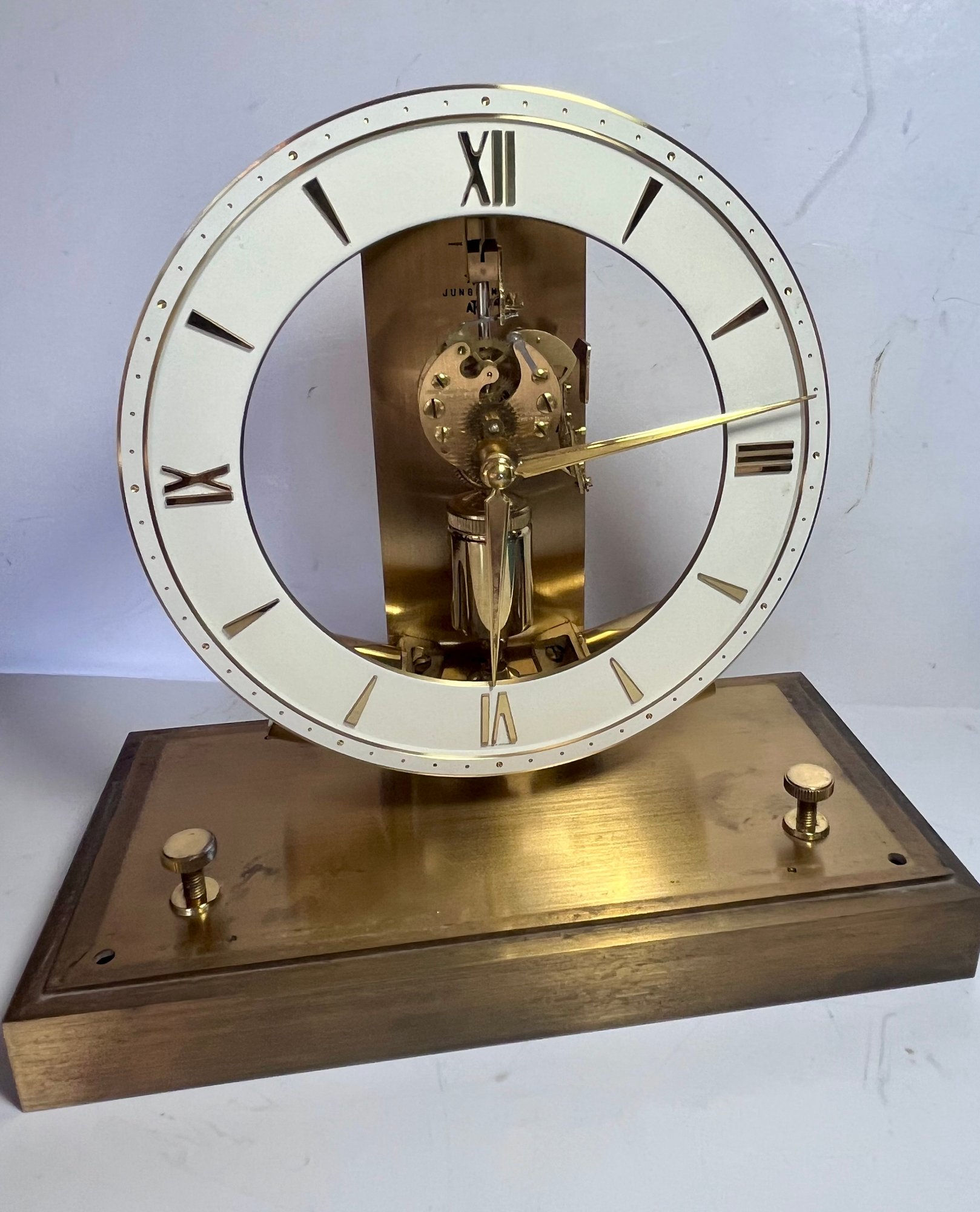 Junghans ATO Magnetic Pendulum Clock Under Glass #6086 | Auctionninja.com