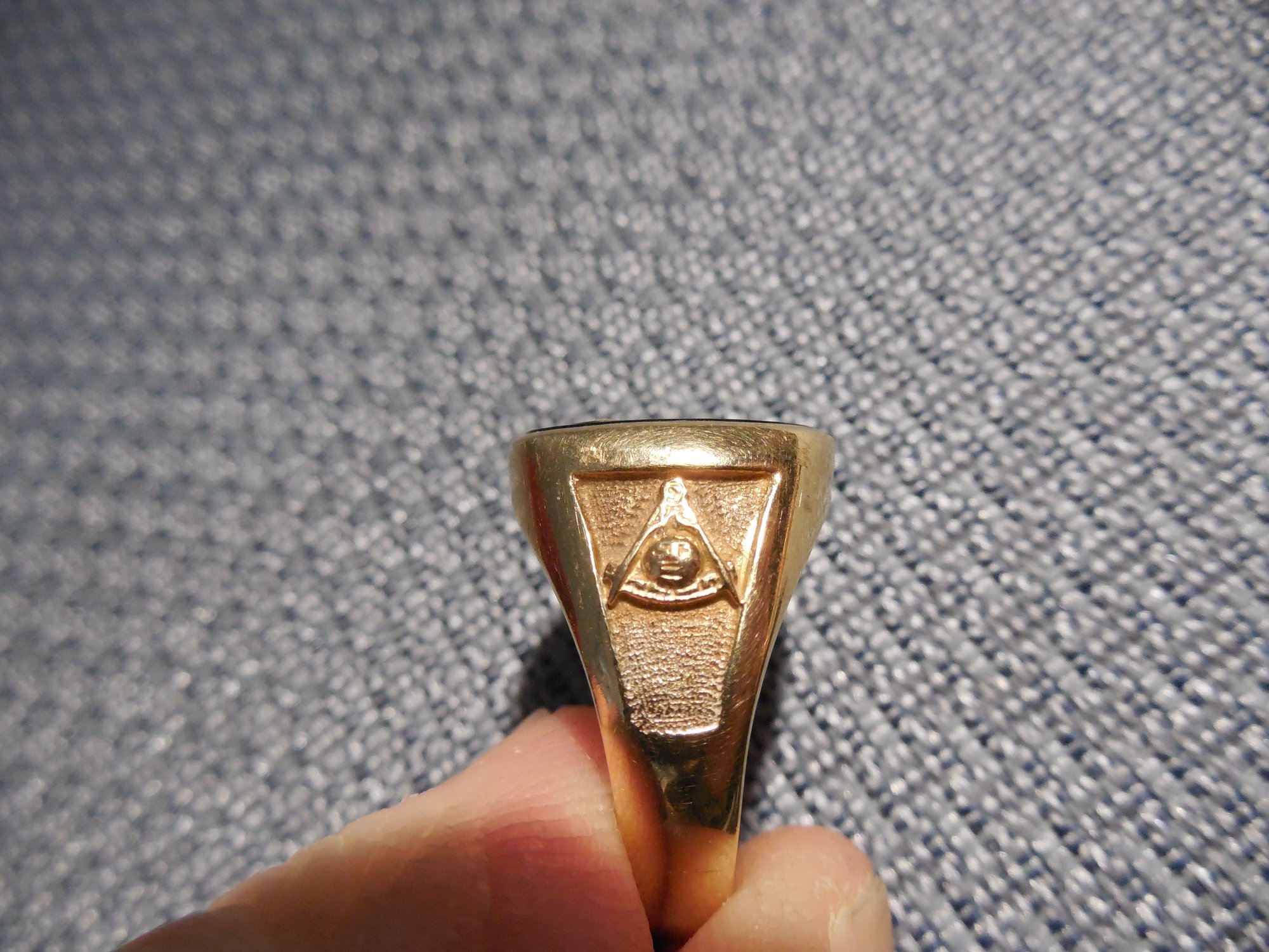 14k Gold & Diamond Masonic Ring #3982 | Auctionninja.com