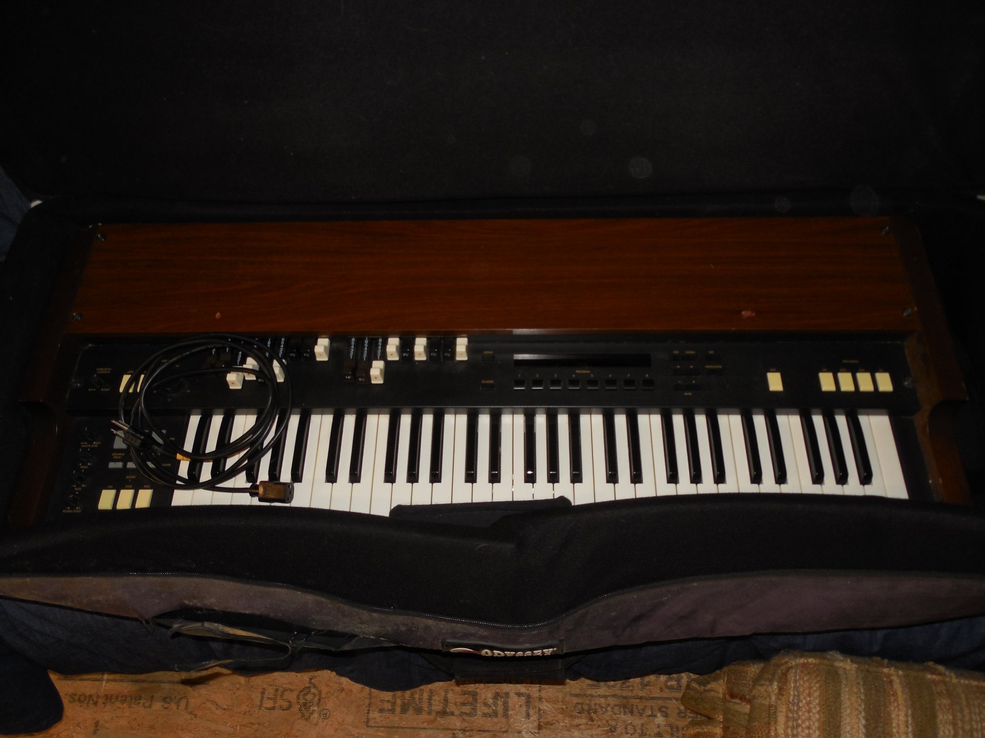 Korg CX-3 Electornic Organ & Case #1732 | Auctionninja.com