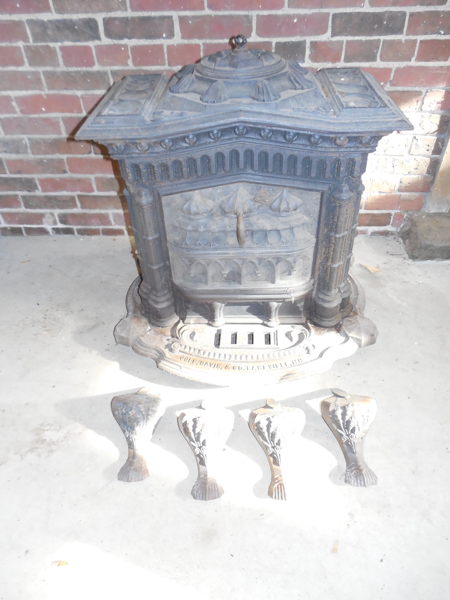 Cole, Davis, And Co. Lakeville NH Cast Iron Parlor Wood Stove #4430 ...