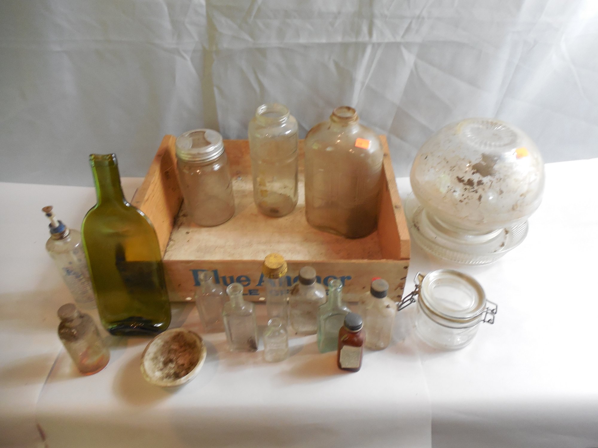 Large Selection Of Old Bottles & Glass Containers In A Grape Box #6142 ...