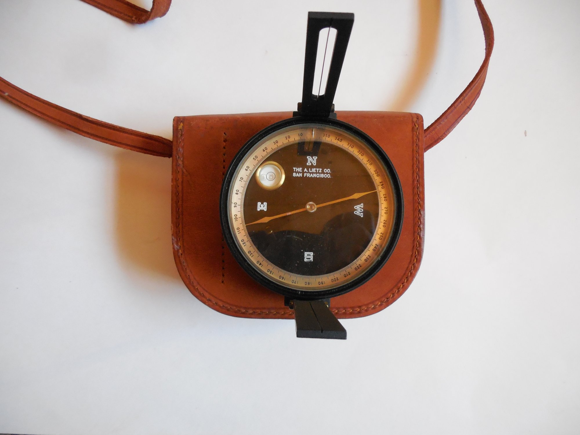 Very Fine Quality Compass By The A. Leitz Co. San Francisco #2167 | Auctionninja.com